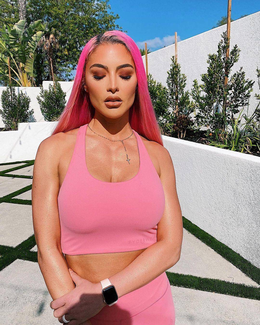 Eva Marie | Scrolller