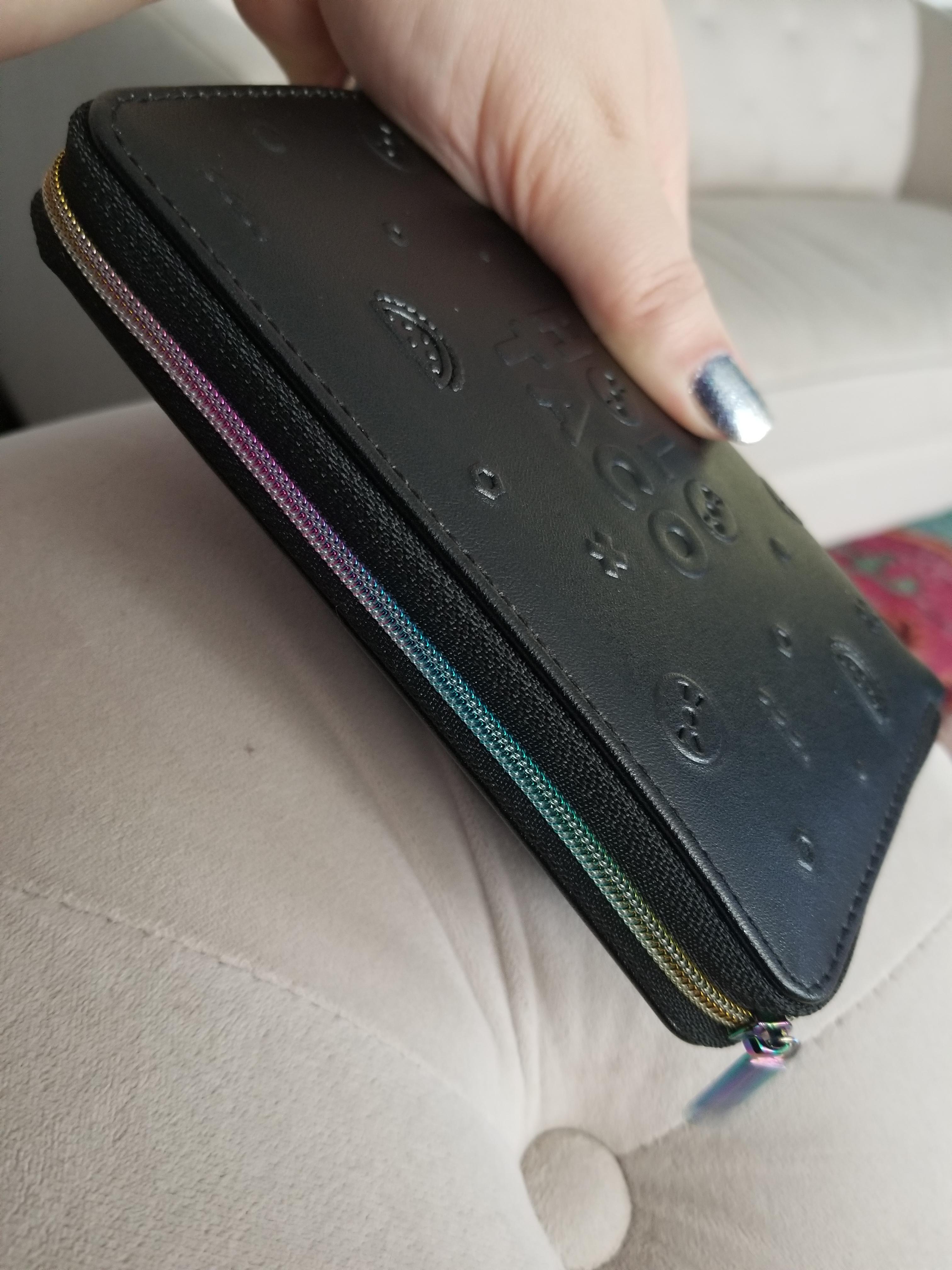 Even the zipper is on theme | Scrolller