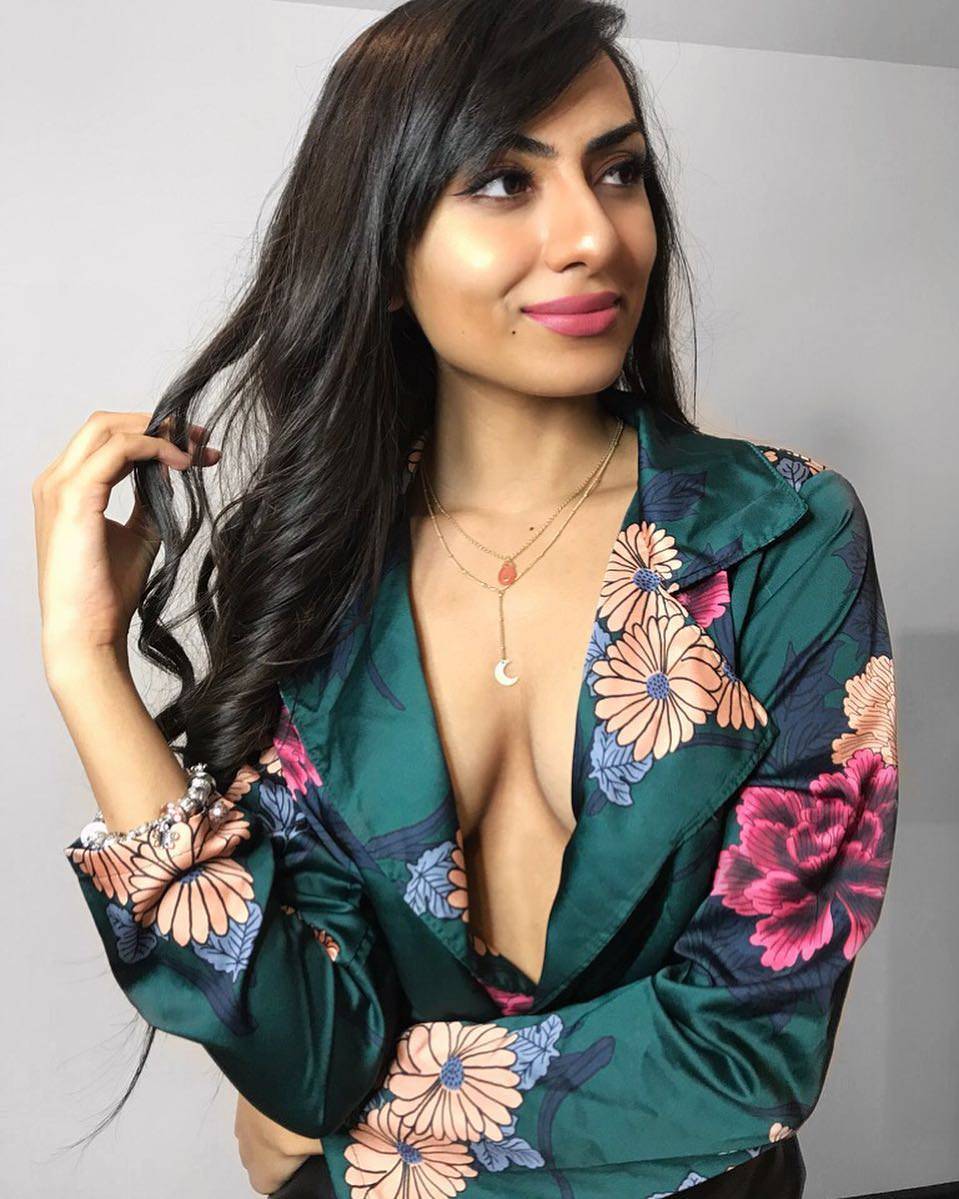 eye candy | Scrolller