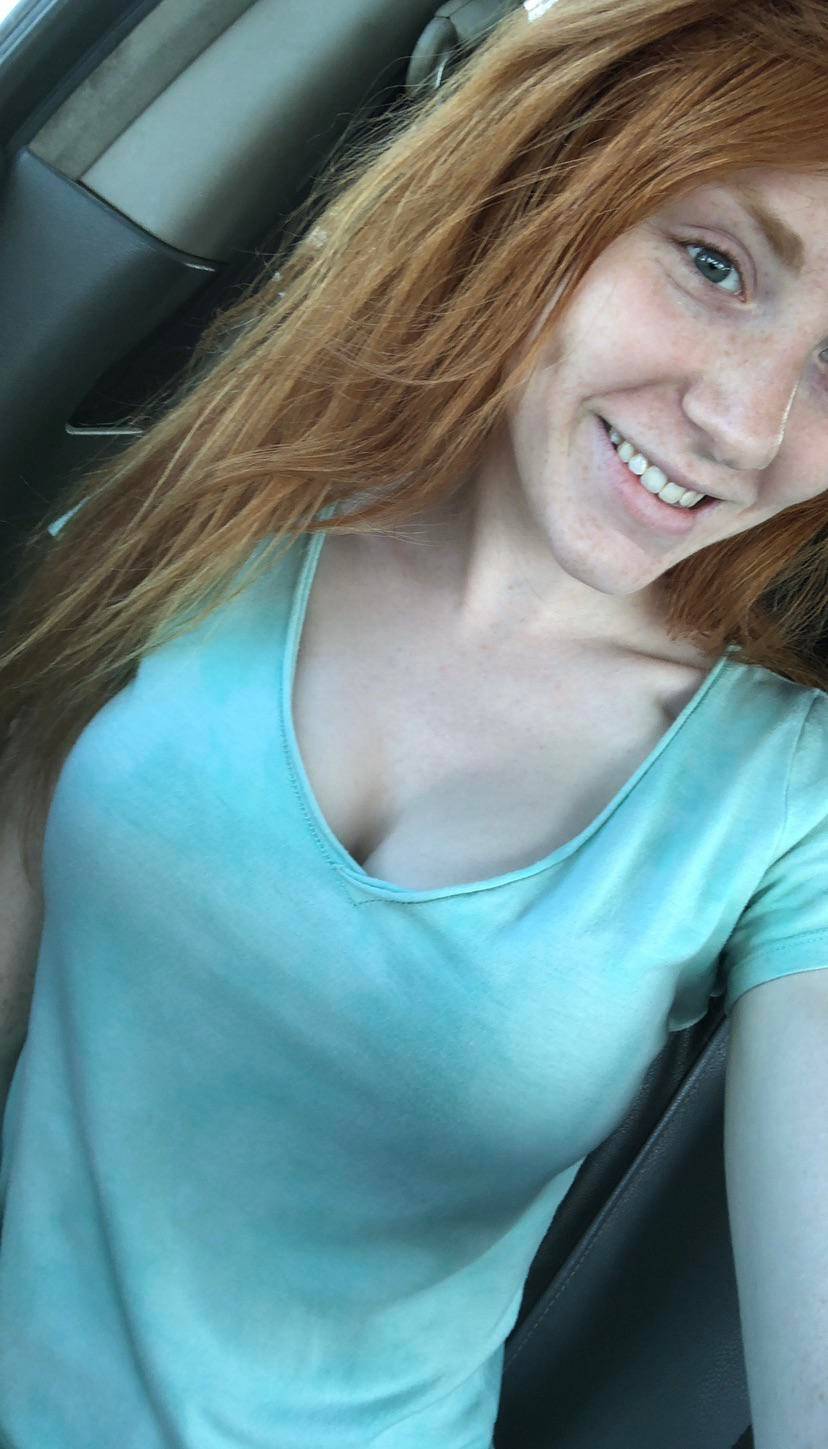 No makeup 😅 | Scrolller