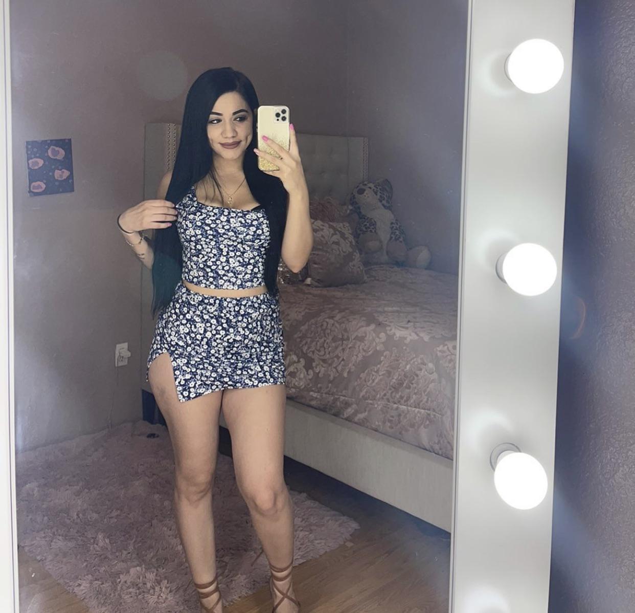 F 24….I think ima looking hot 🔥🔥 and cute right?? | Scrolller