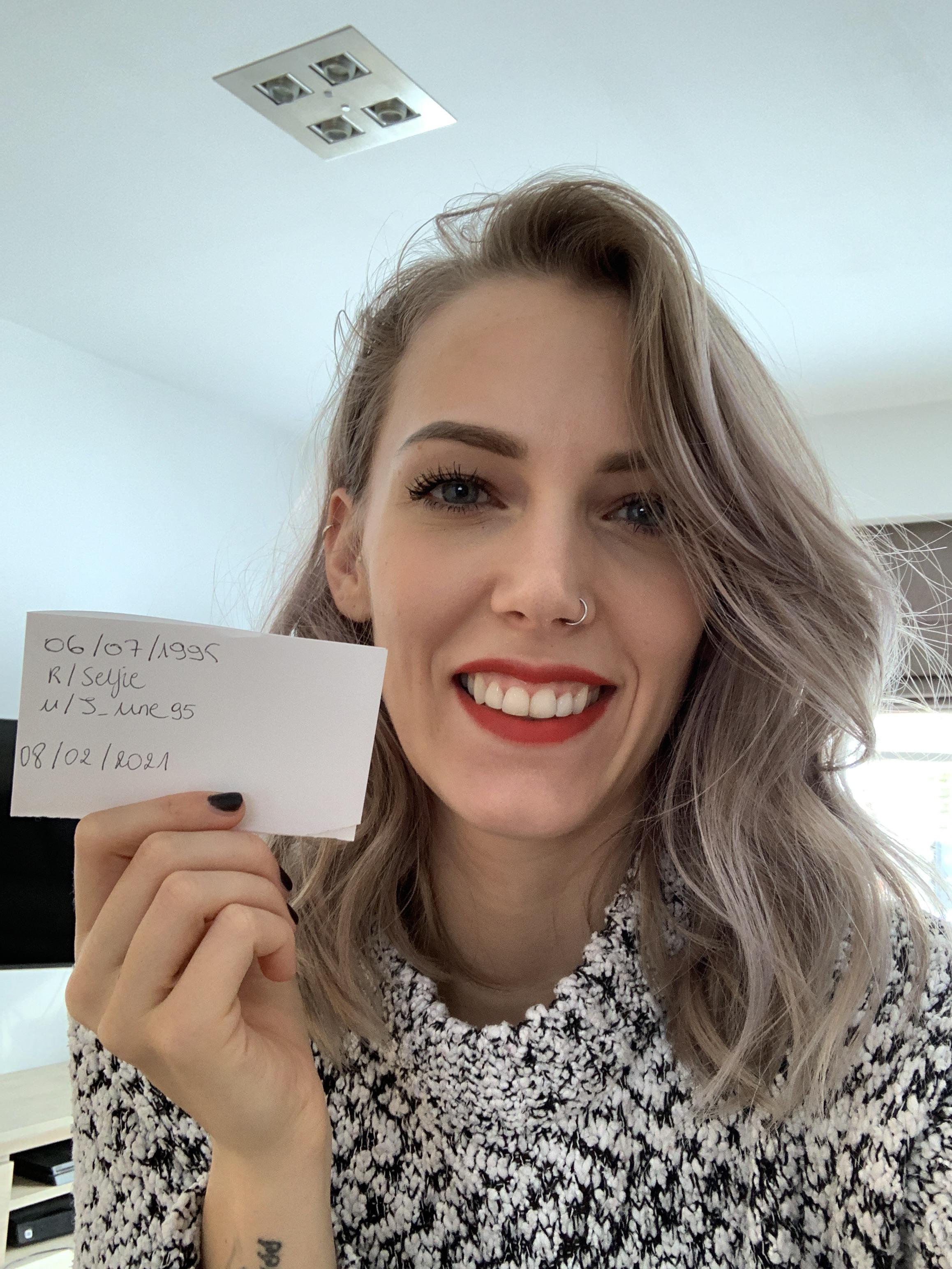 F25 Here for my verificationnnn 🥳 | Scrolller