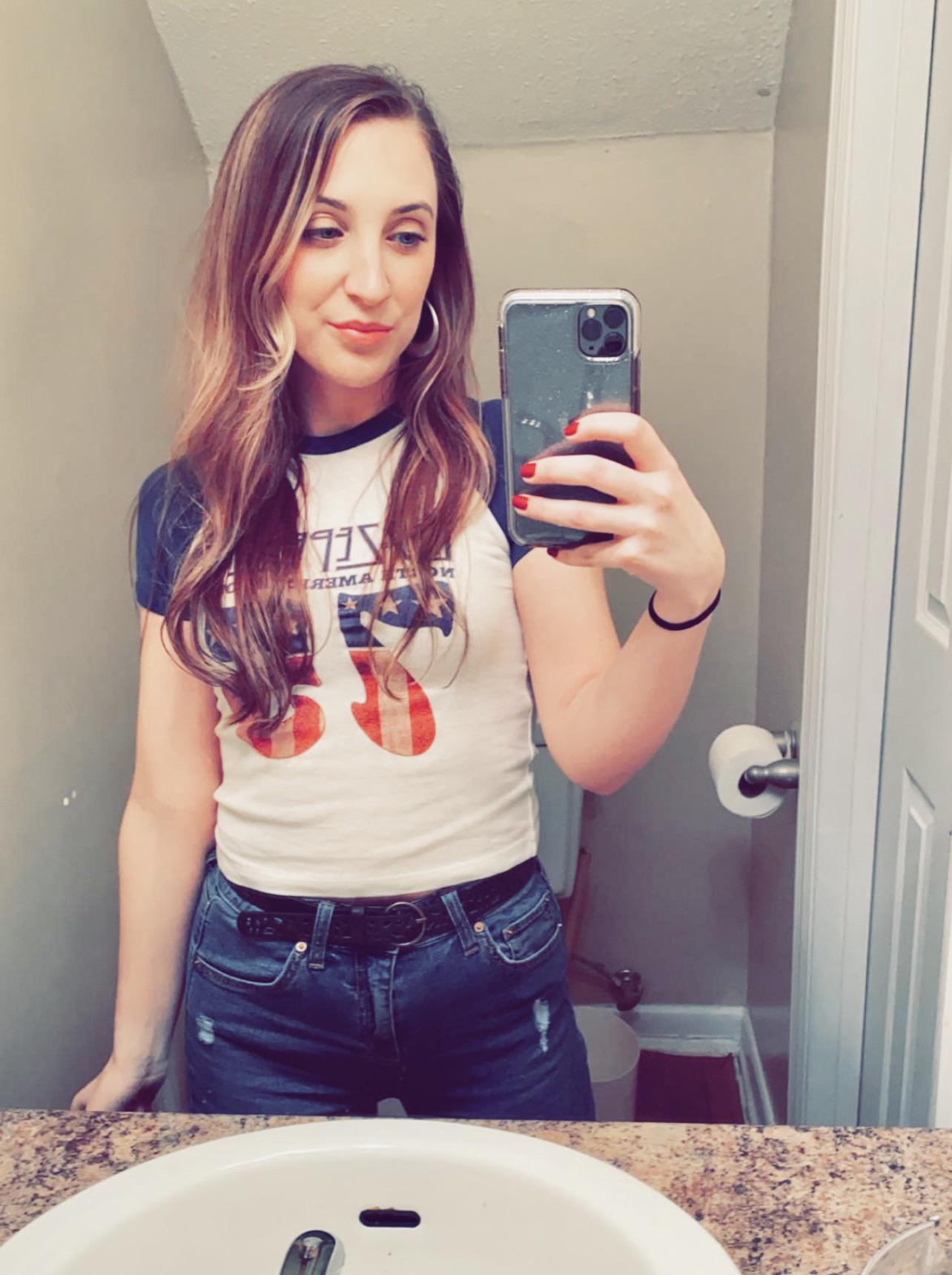 I’m a whole lotta love in a little package. | Scrolller