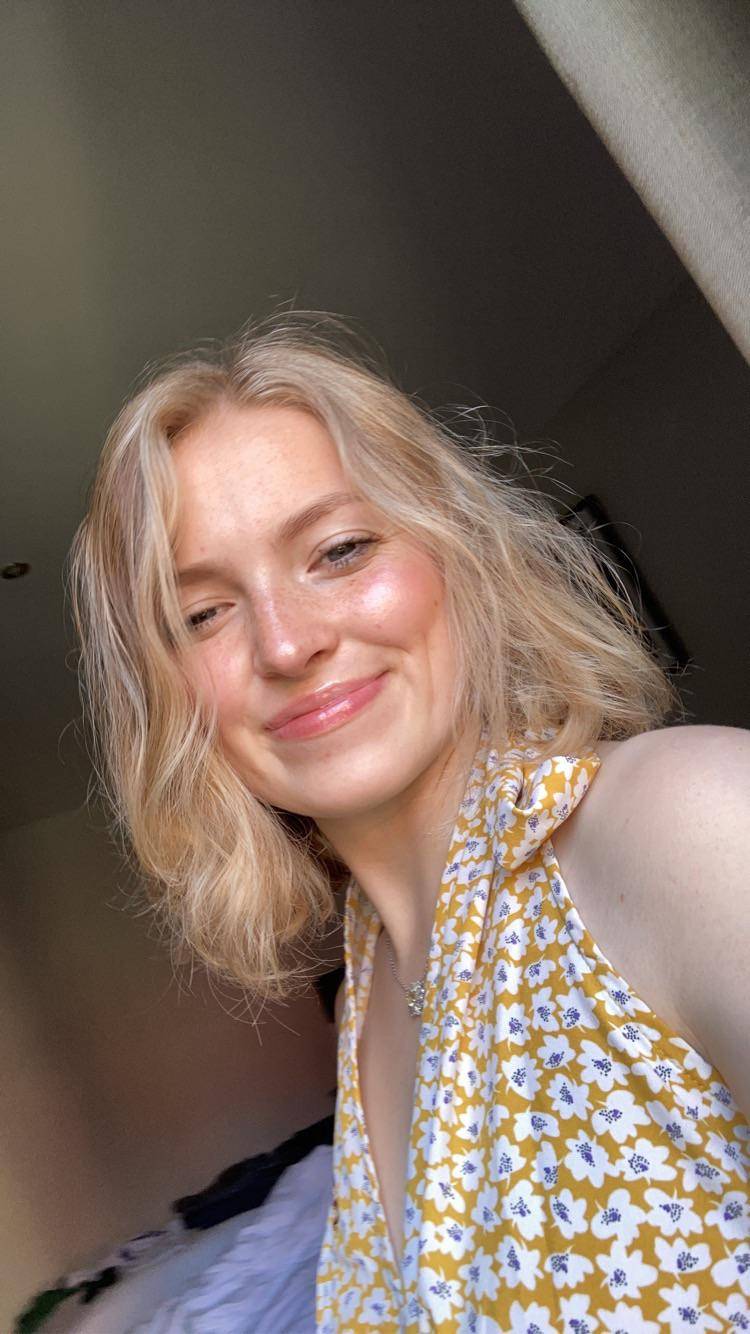 Face. Over18 | Scrolller