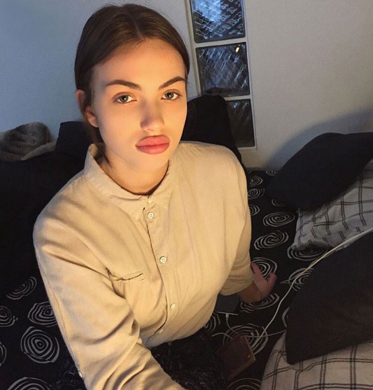 Discover more like Boltedonlips: fall mornings 💋 and Related Content | Scrolller