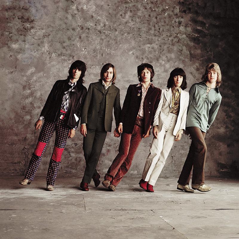 Falling Stones in colour | Scrolller