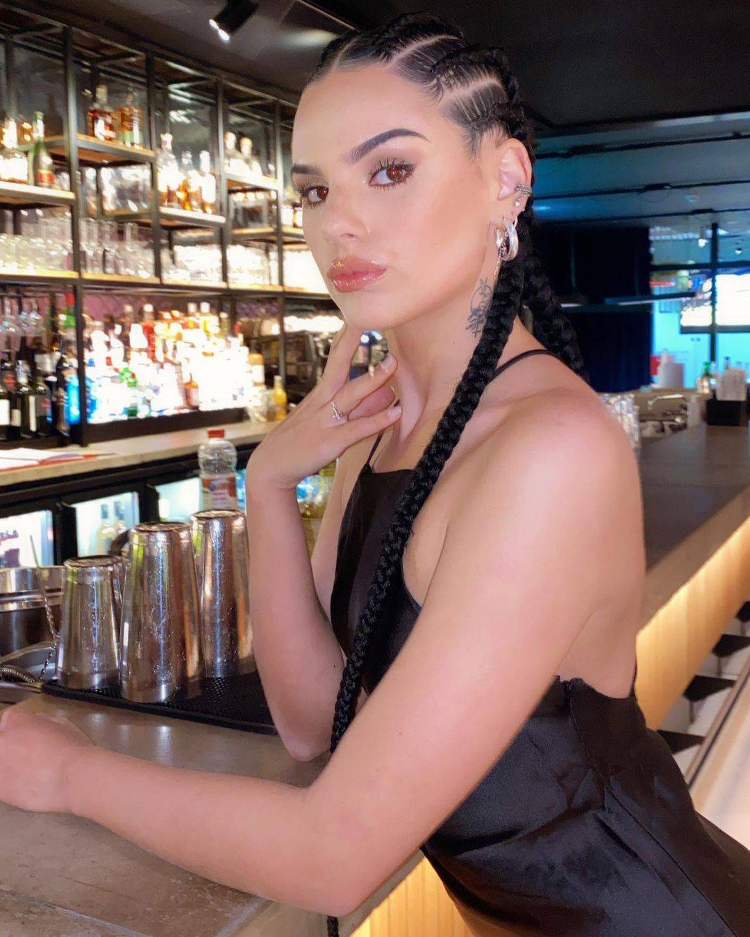 Famke Louise | Scrolller