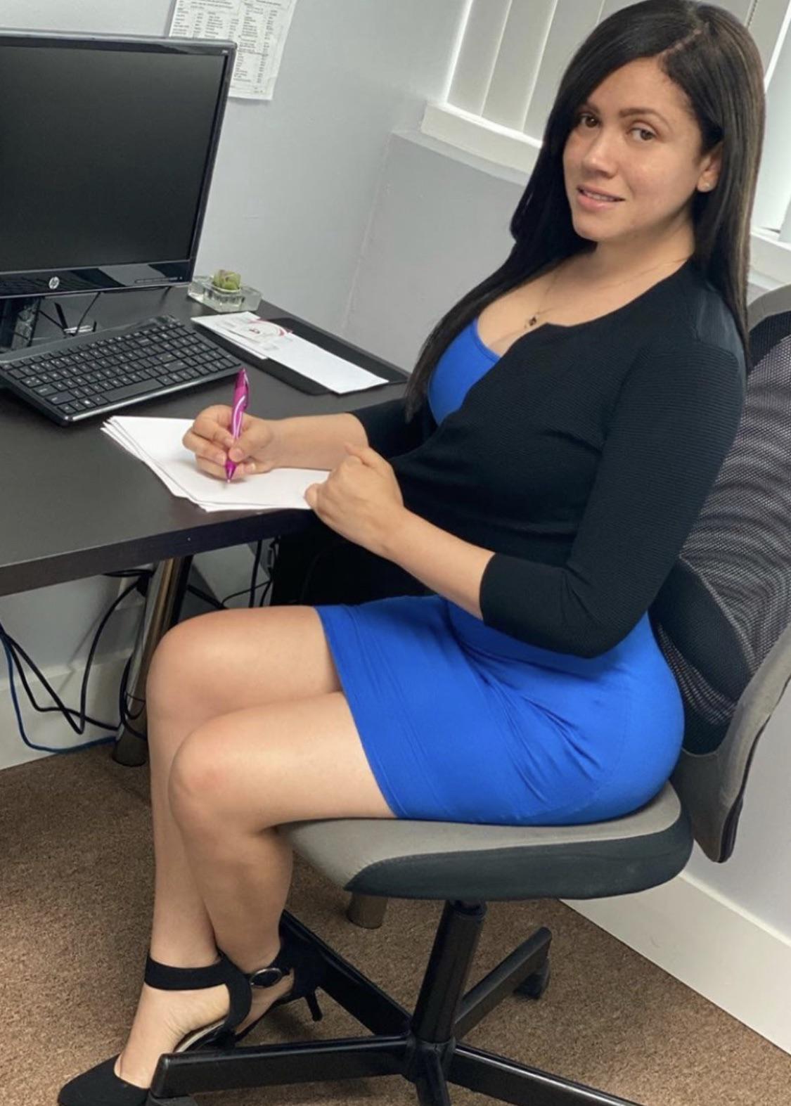 Fantasy secretary | Scrolller