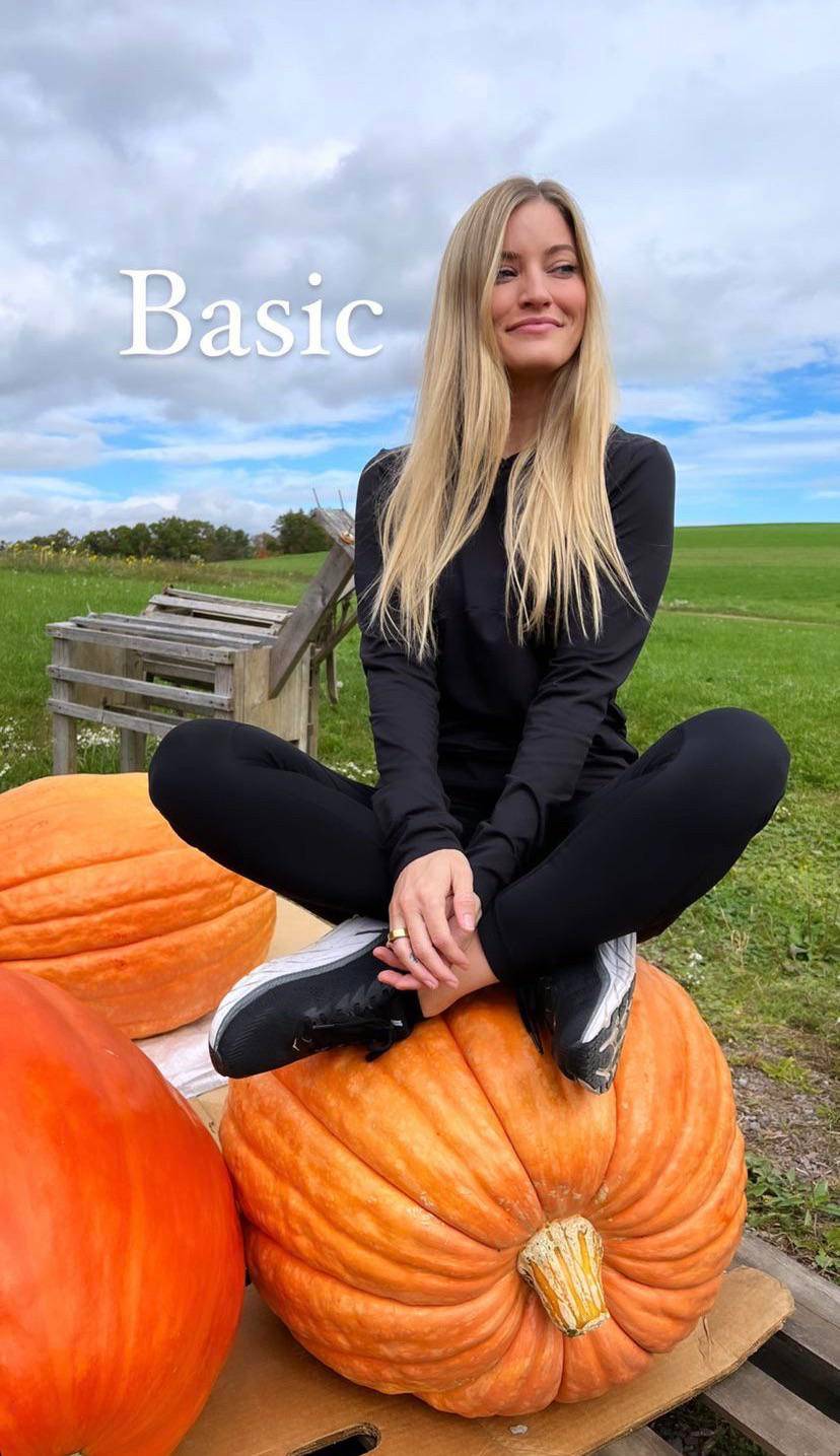 Far from basic | Scrolller