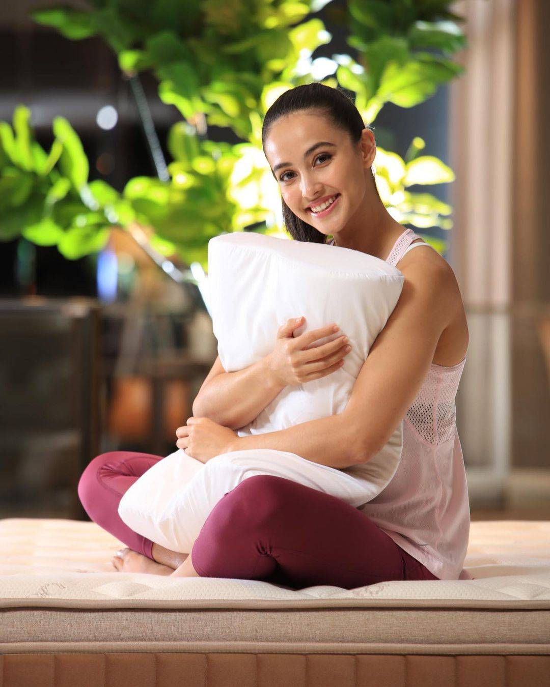 Farah Ann | Scrolller