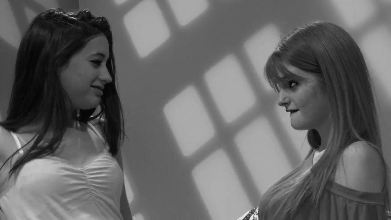 Faye & Georgia | Scrolller