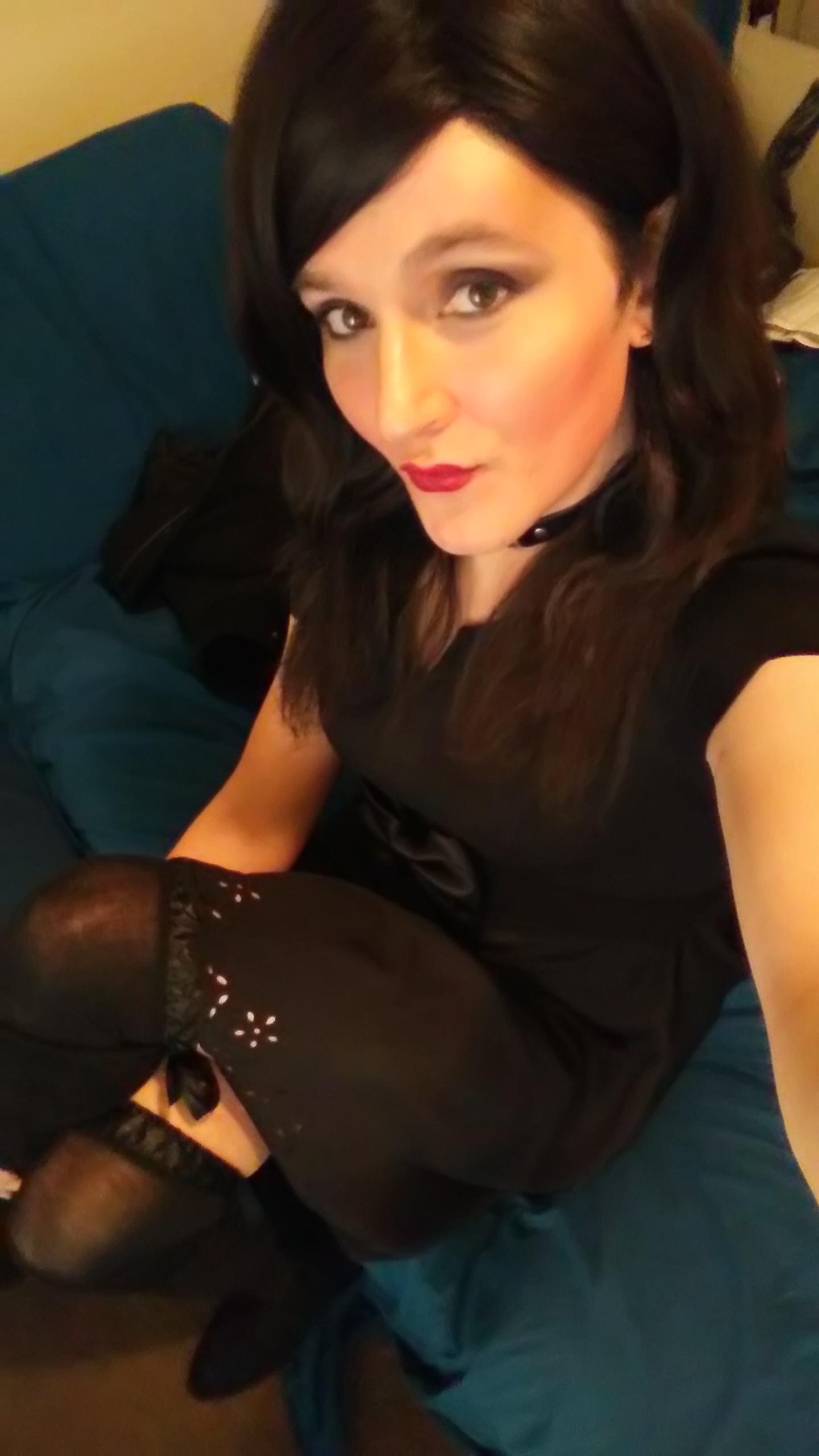 Feelin cute | Scrolller