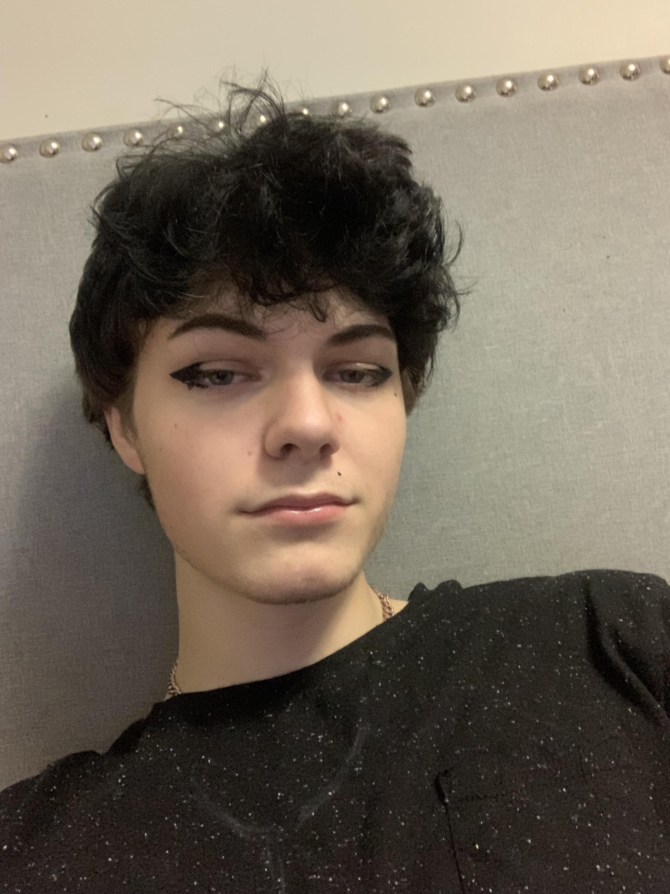 Feeling cute | Scrolller