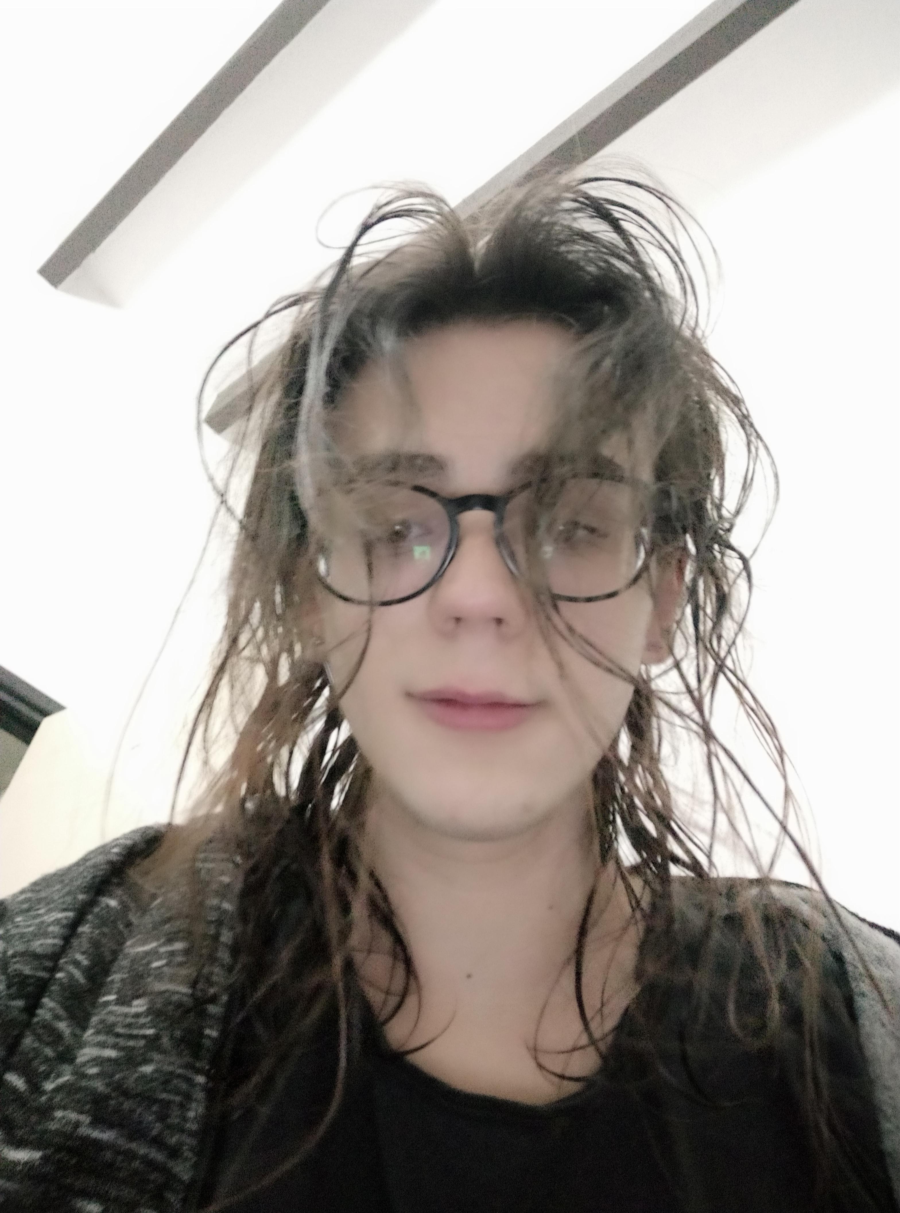 feeling cute might delete later👉👈 | Scrolller