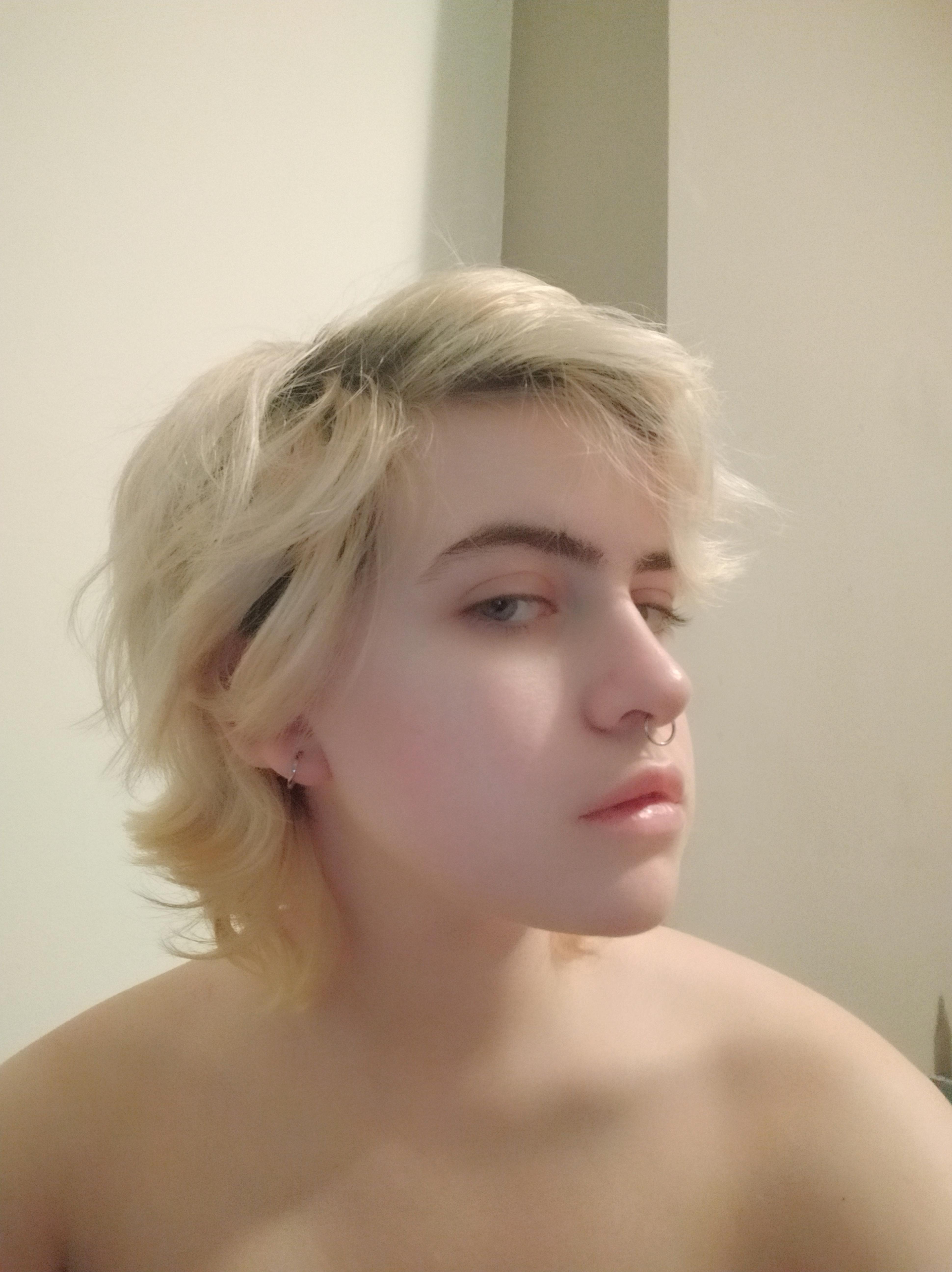 Feeling ethereal | Scrolller