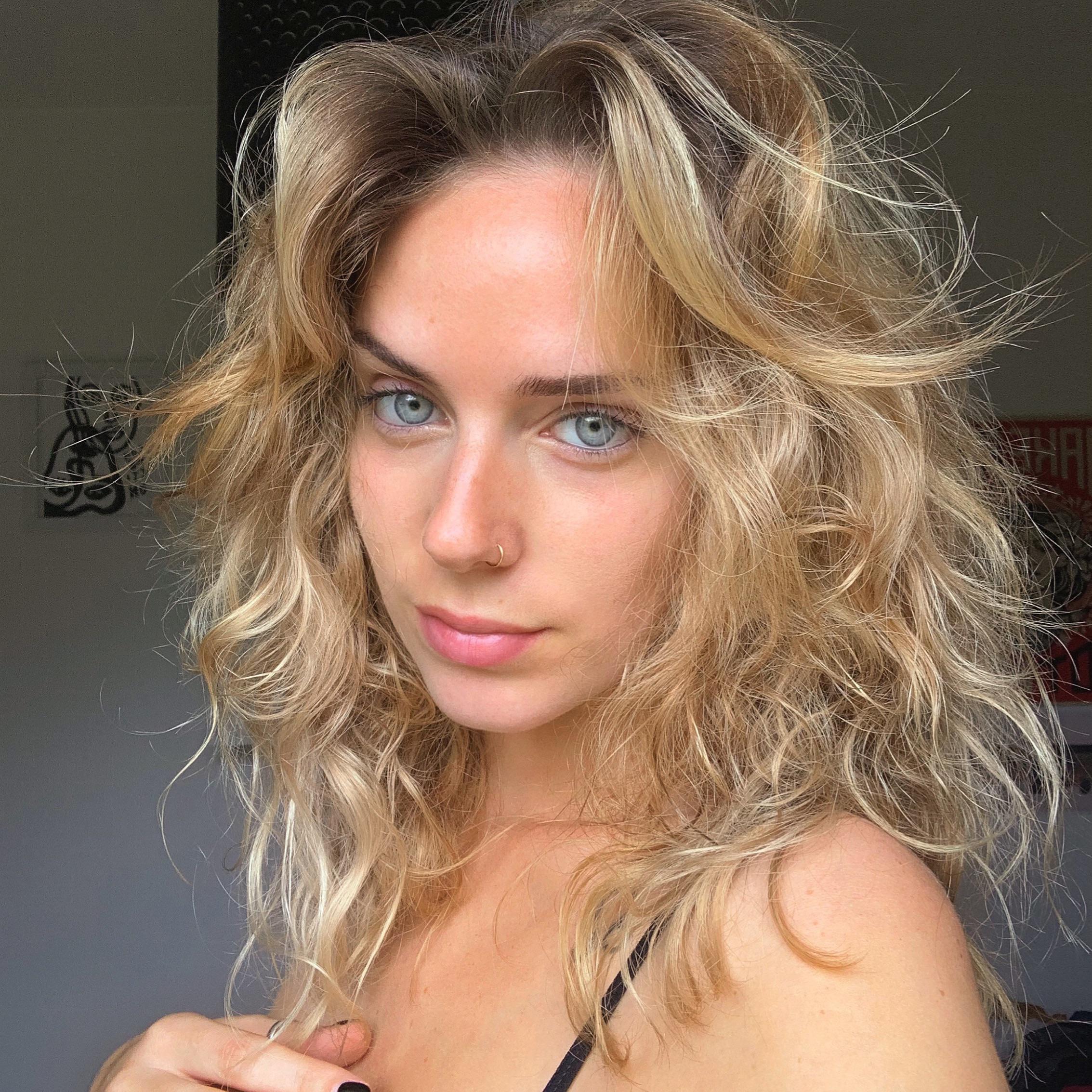 feeling fluffy today ‿ | Scrolller