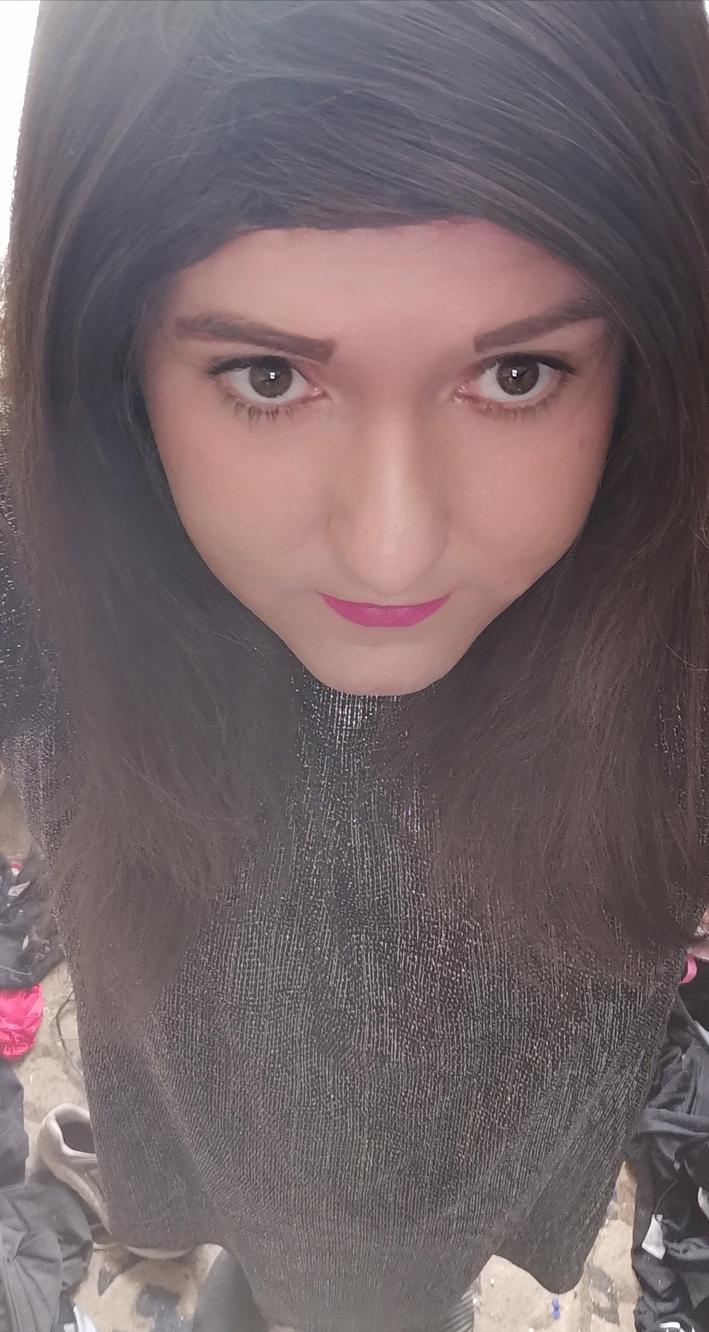 feeling pretty today x | Scrolller