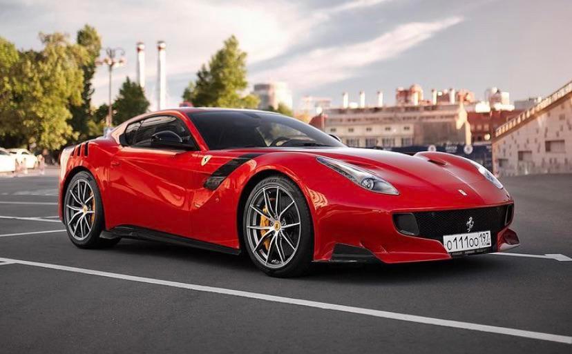 Ferrari F12tdf | Scrolller
