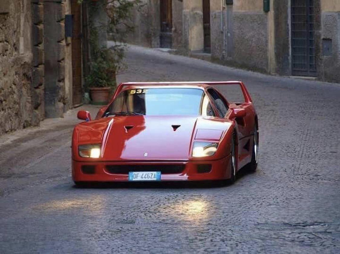 Ferrari F40 | Scrolller
