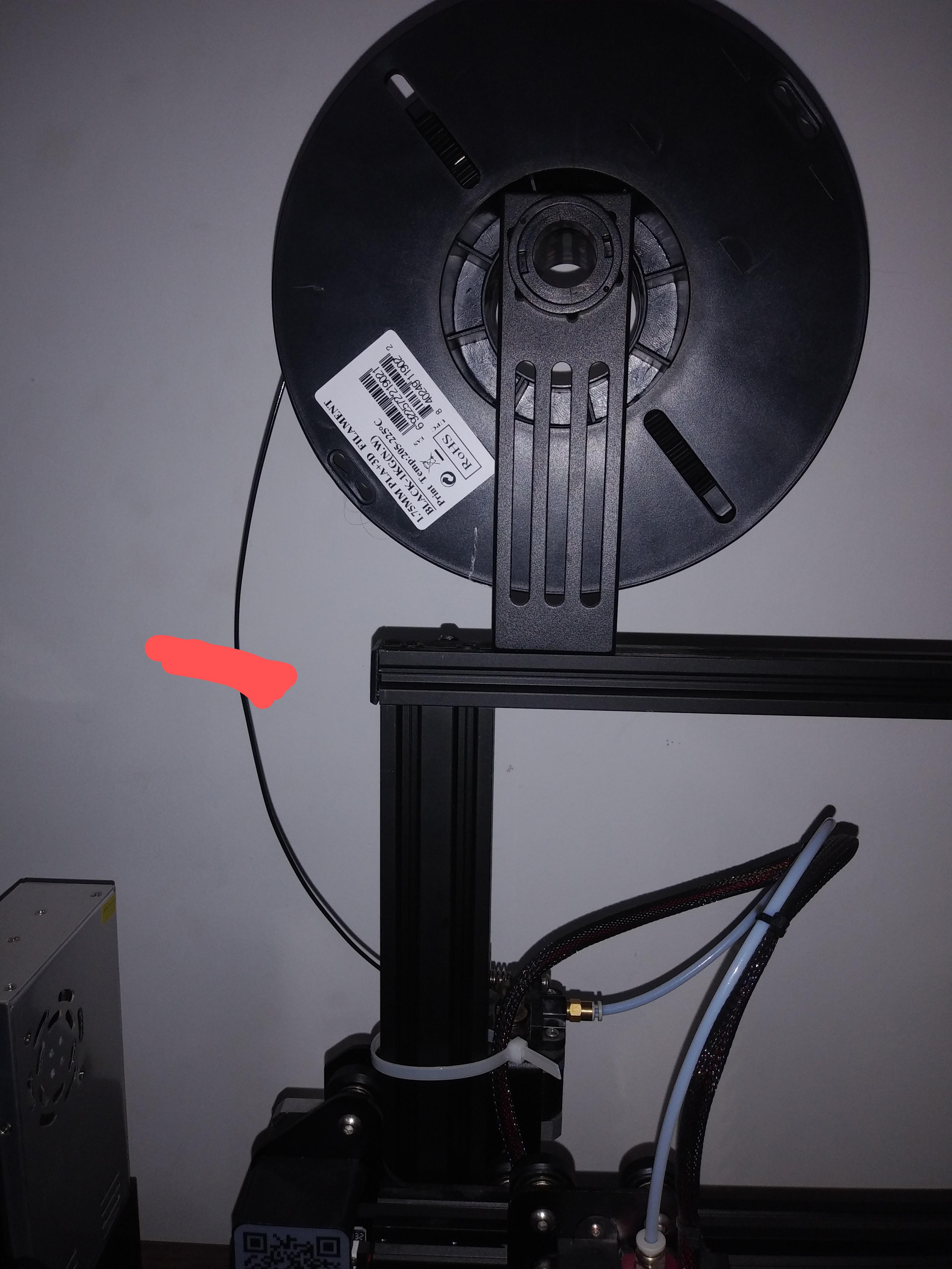 Filament snapping on roll | Scrolller