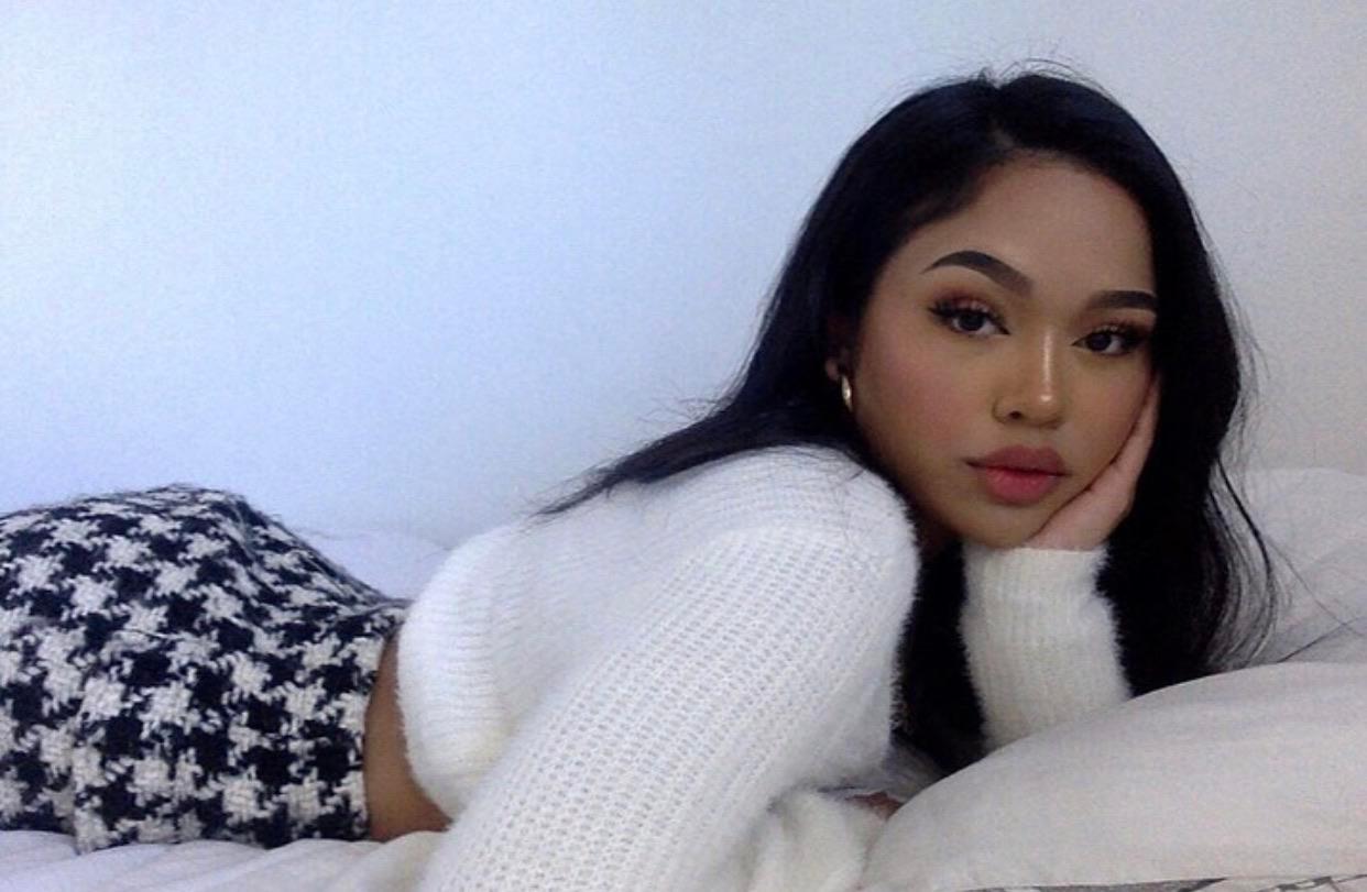 Filipina baddie | Scrolller