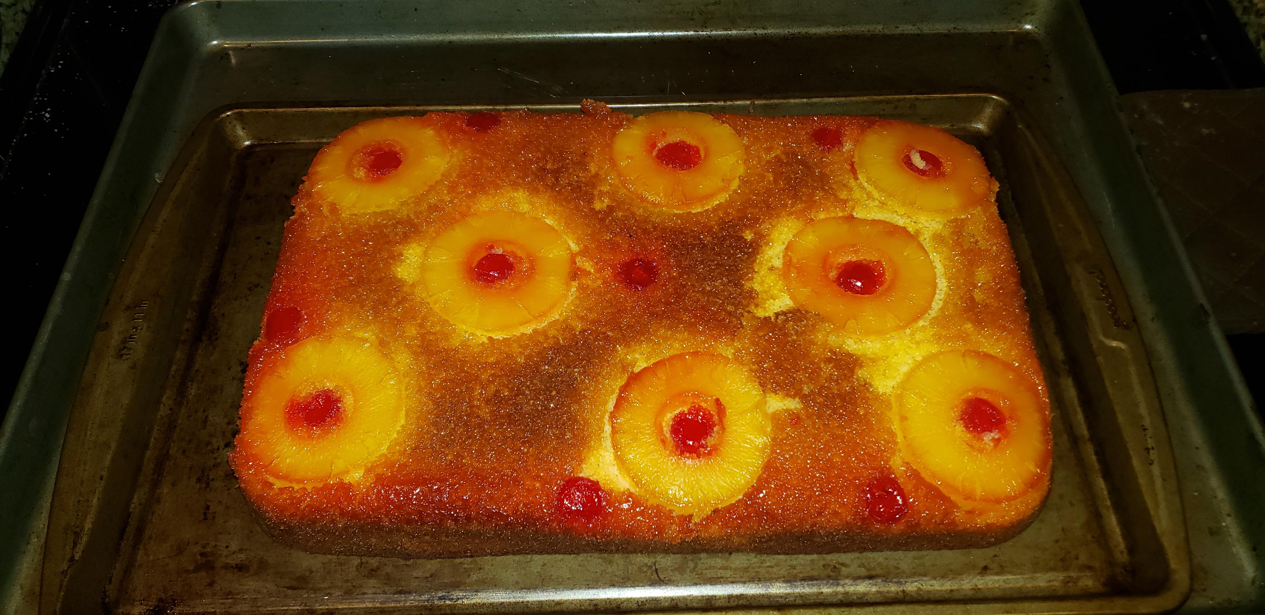 FINALLY! Did a decent pineapple upside down cake! Only 3 of the ...