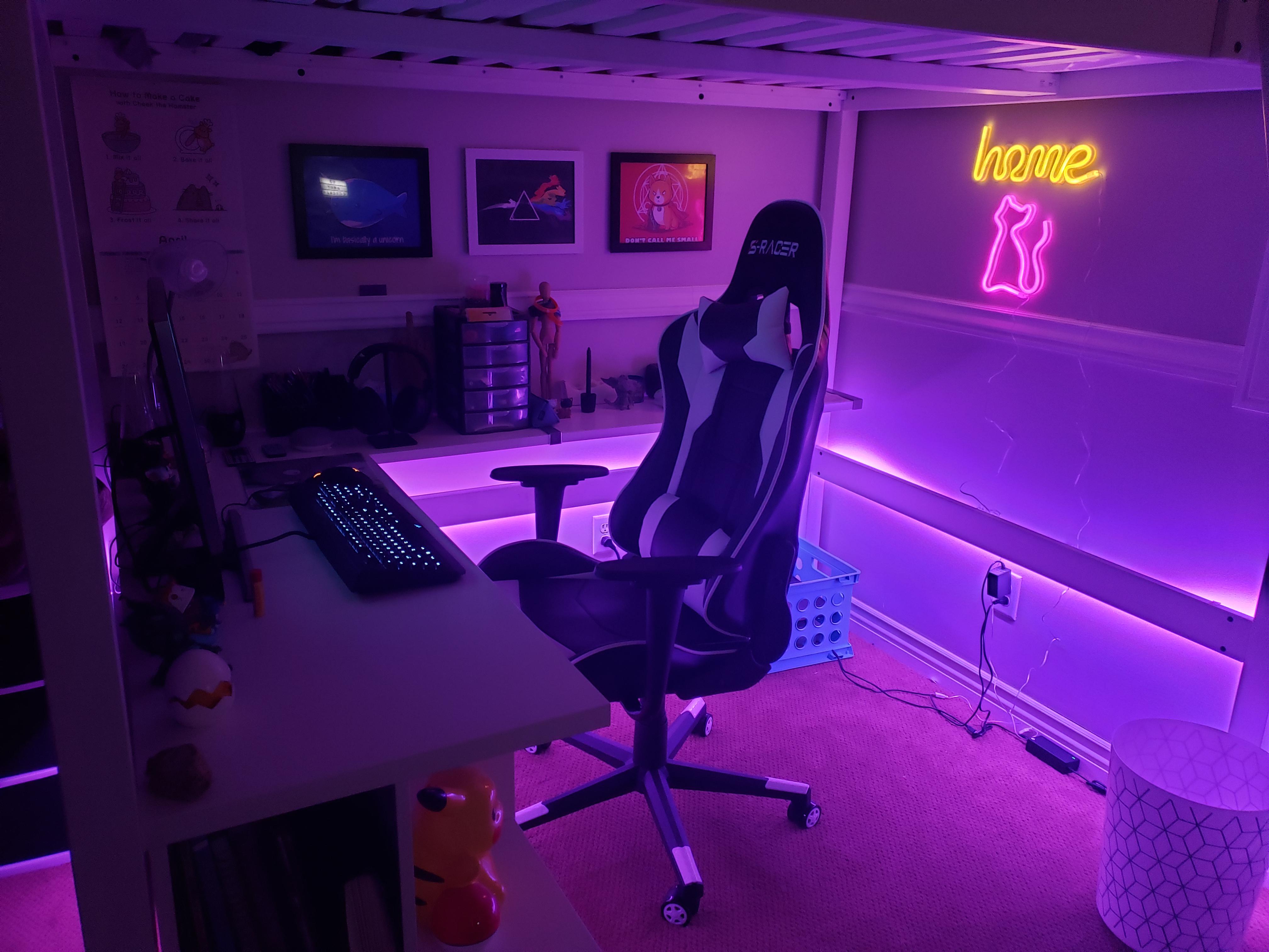 Finally finished decorating my setup and just really wanted to share! | Scrolller