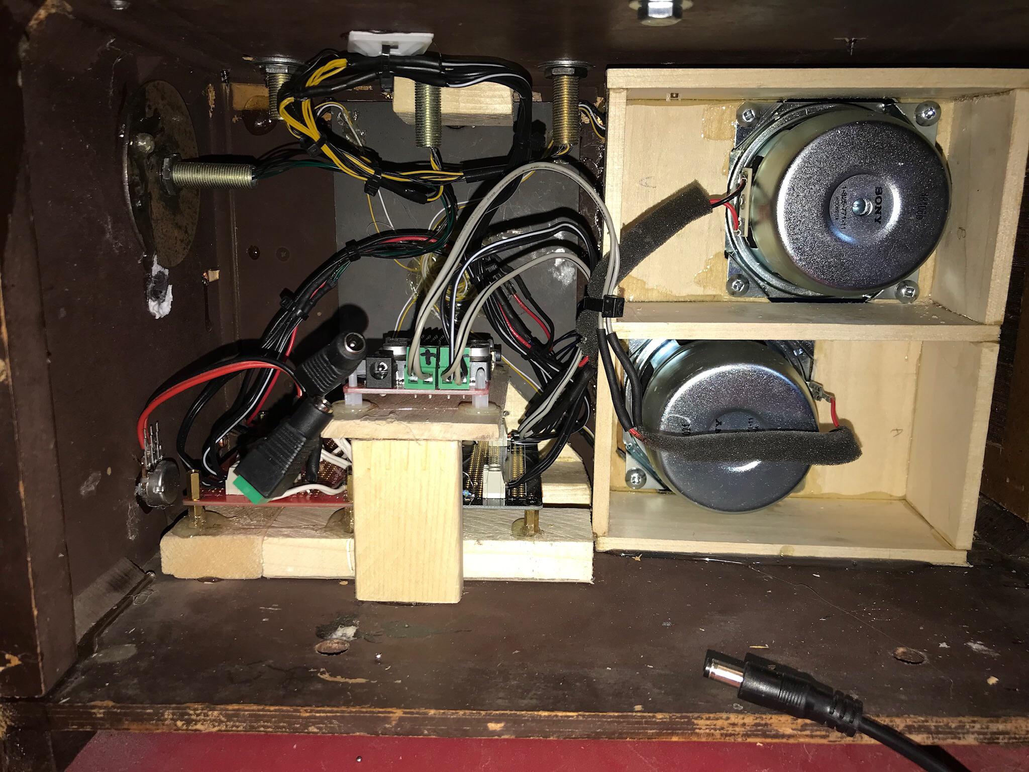 Finally finished my Bluetooth Steampunk radio. Video in comments. Thanks to all who helped ...