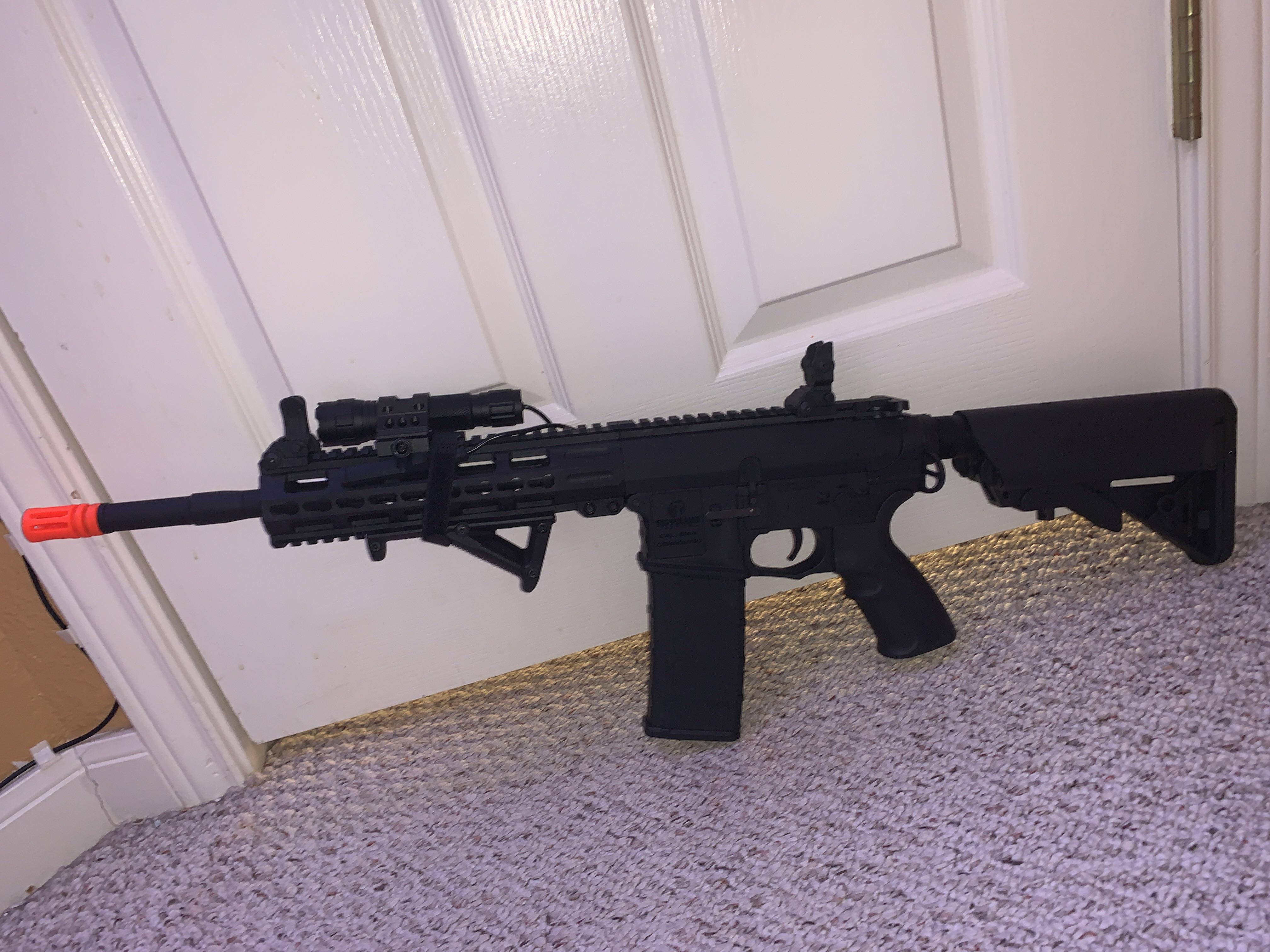 Finally got my tippmann tactical commando, my battery is too big for the buffer tube tho 😅 ...