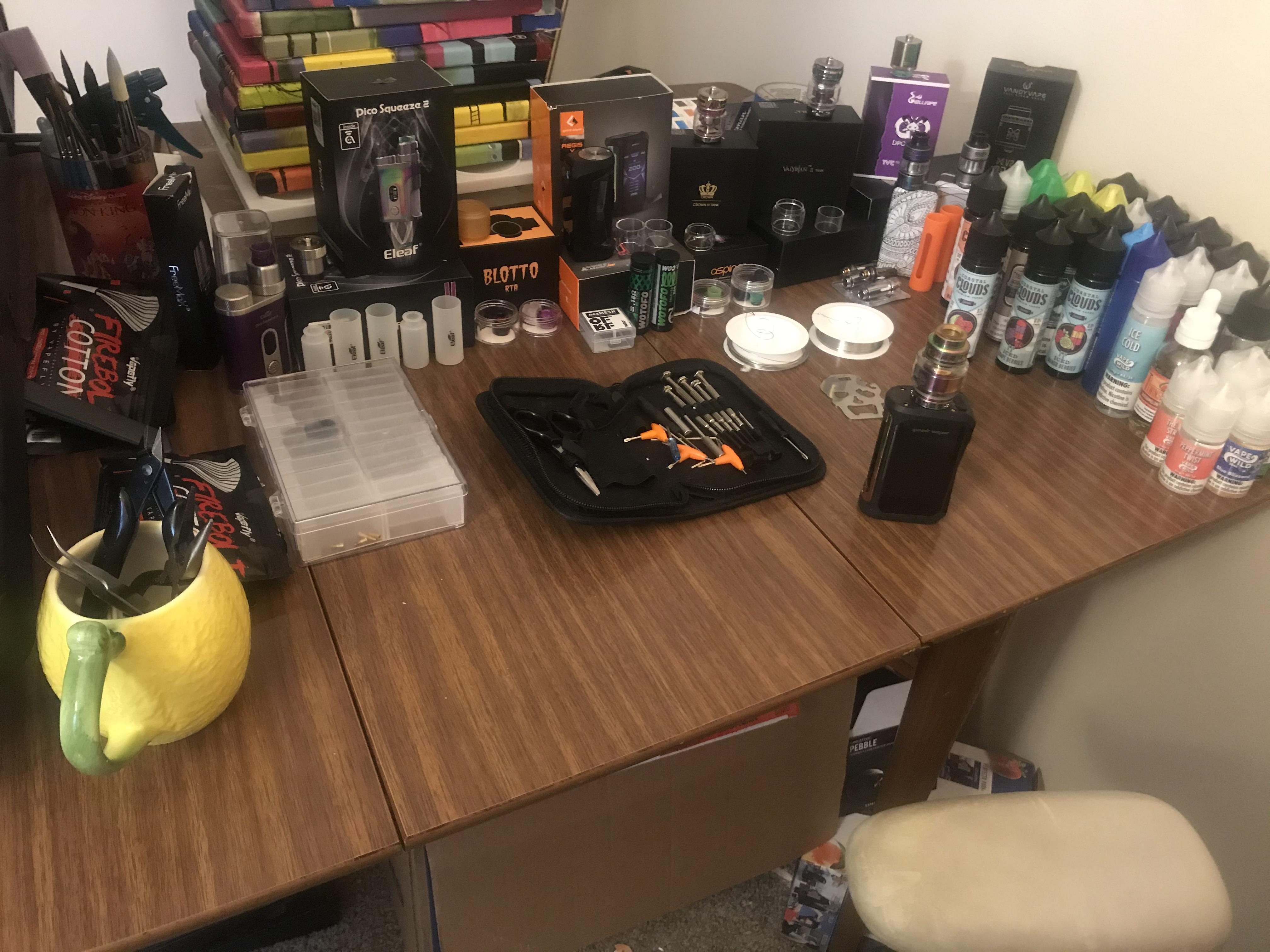 Finally made a vape desk! | Scrolller