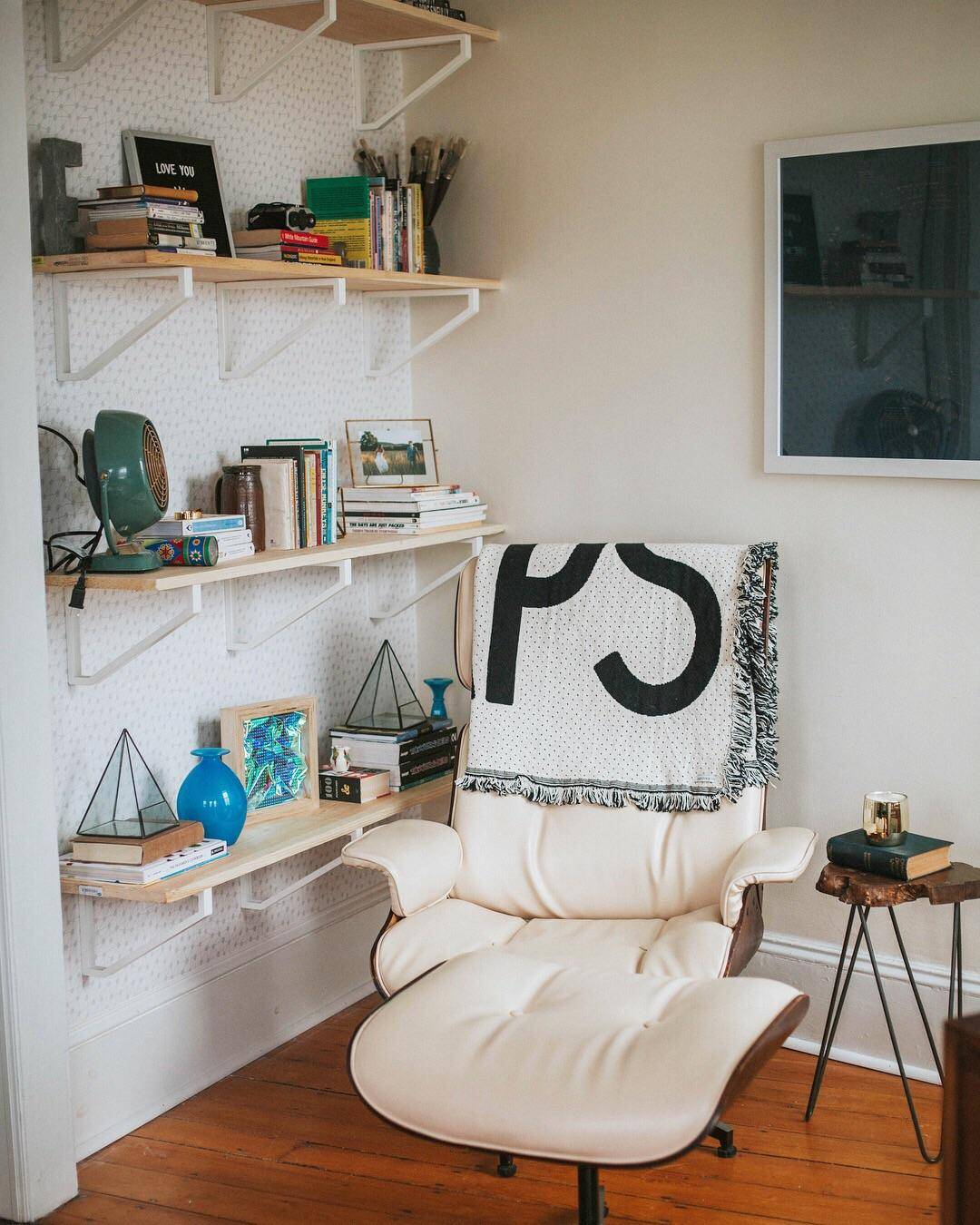 Finally set up my little reading nook | Scrolller