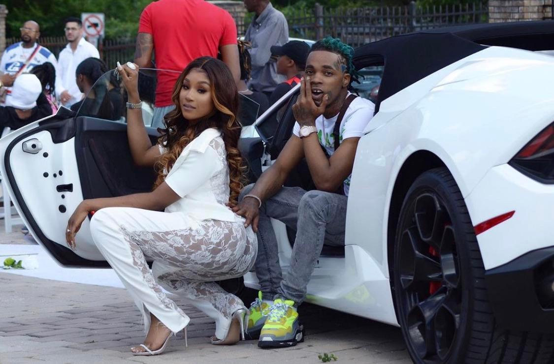 Finger in her ass crack | Scrolller