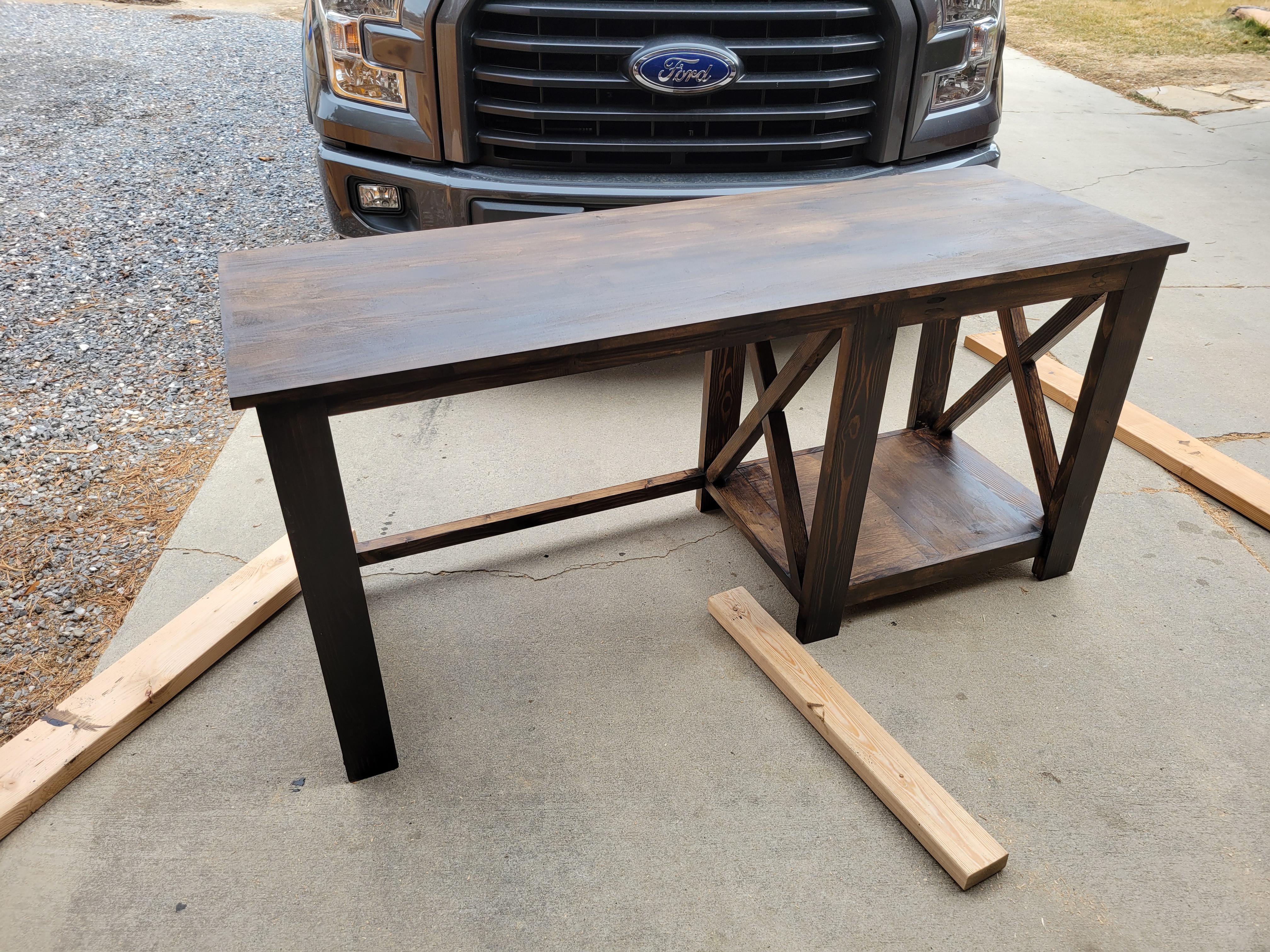 Finished desk, critiques welcomed. | Scrolller