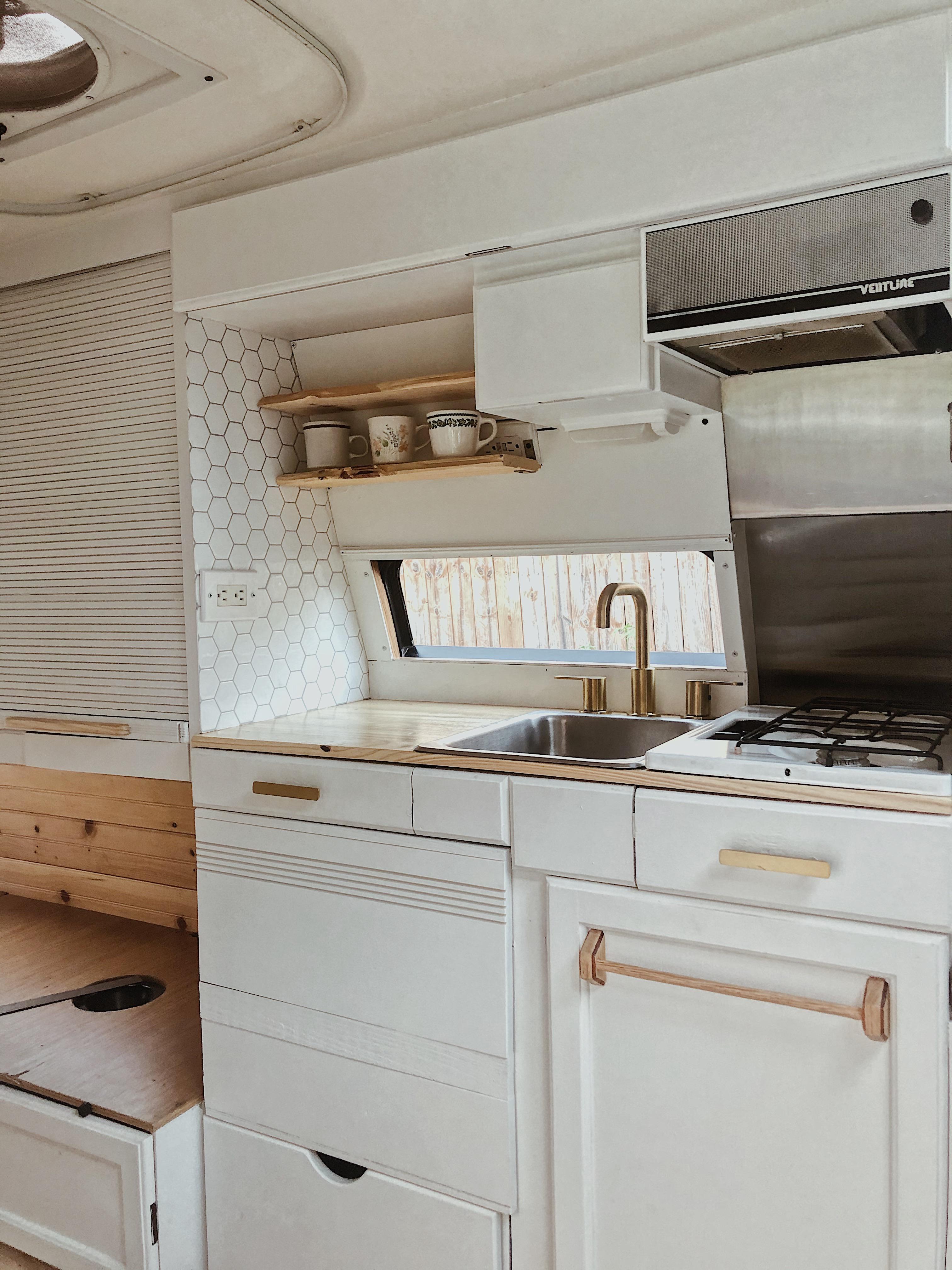 Finished the kitchen in our 1997 Roadtrek! | Scrolller