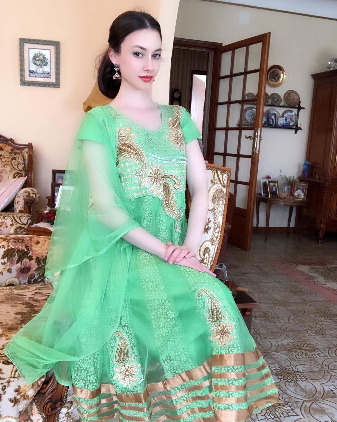 Fiona Allison | Scrolller