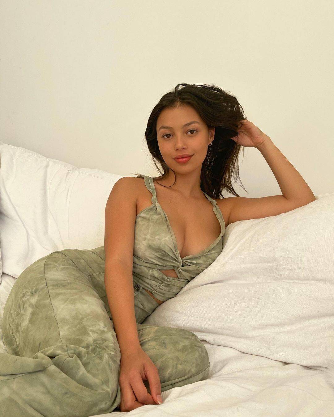 Fiona (irtr) | Scrolller