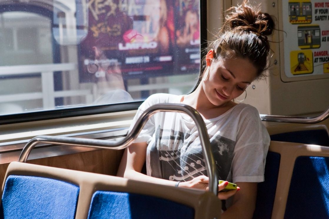 Fiona on the L | Scrolller