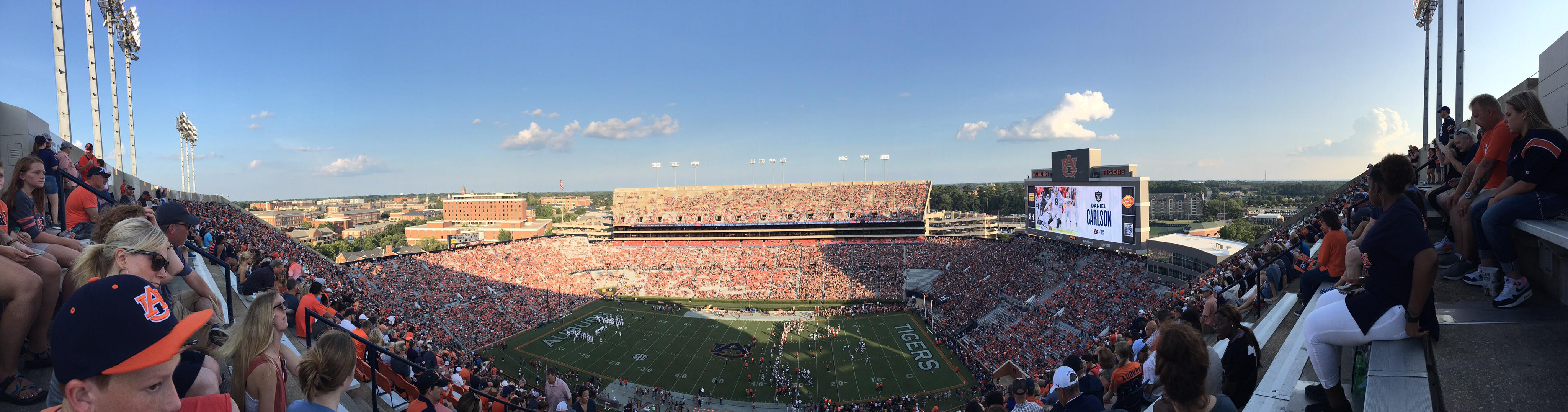 First Auburn Game!! War Eagle!!!!!! | Scrolller