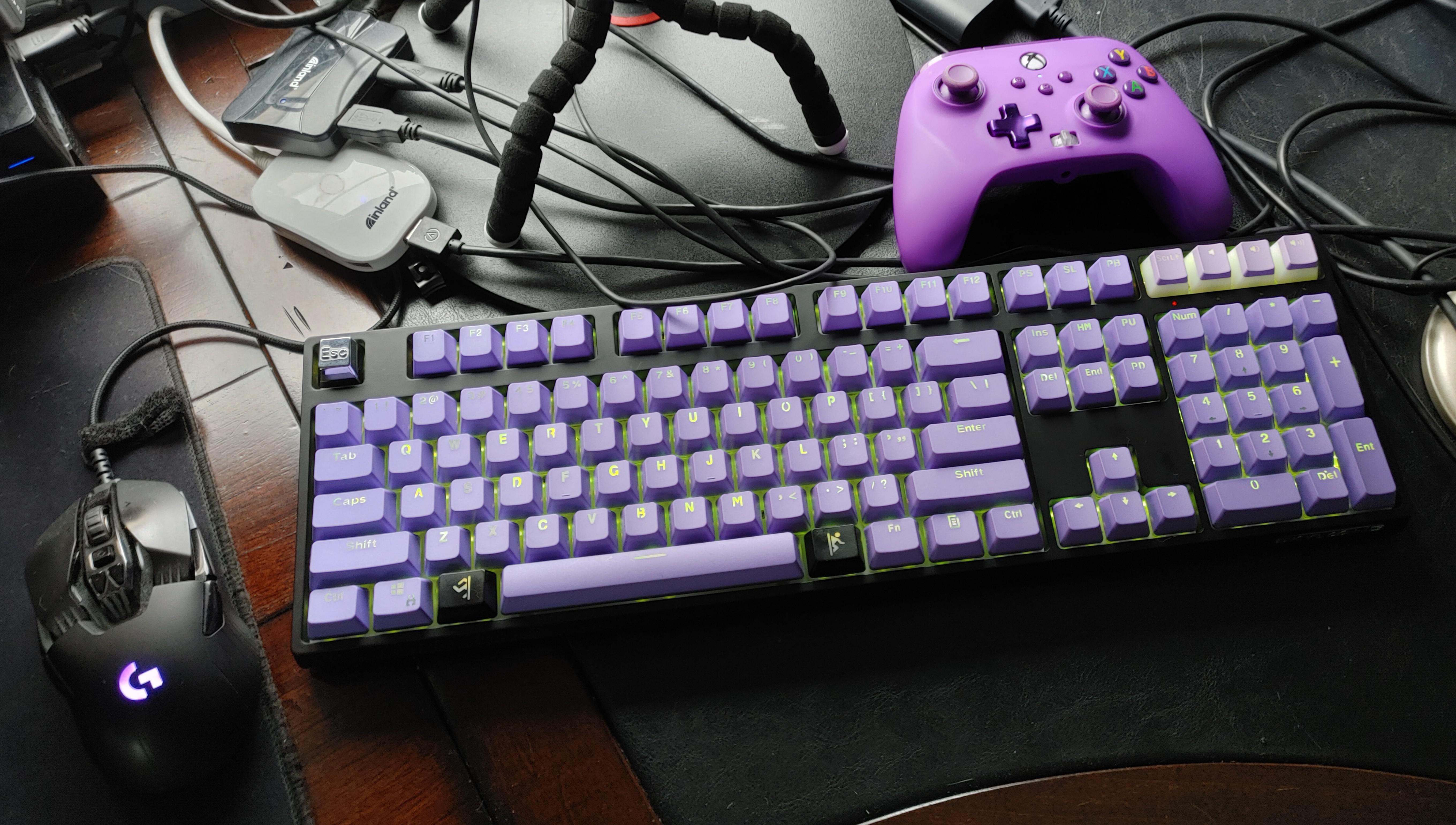 First custom, Durock Mediums + Bossi keycaps + GK108 | Scrolller