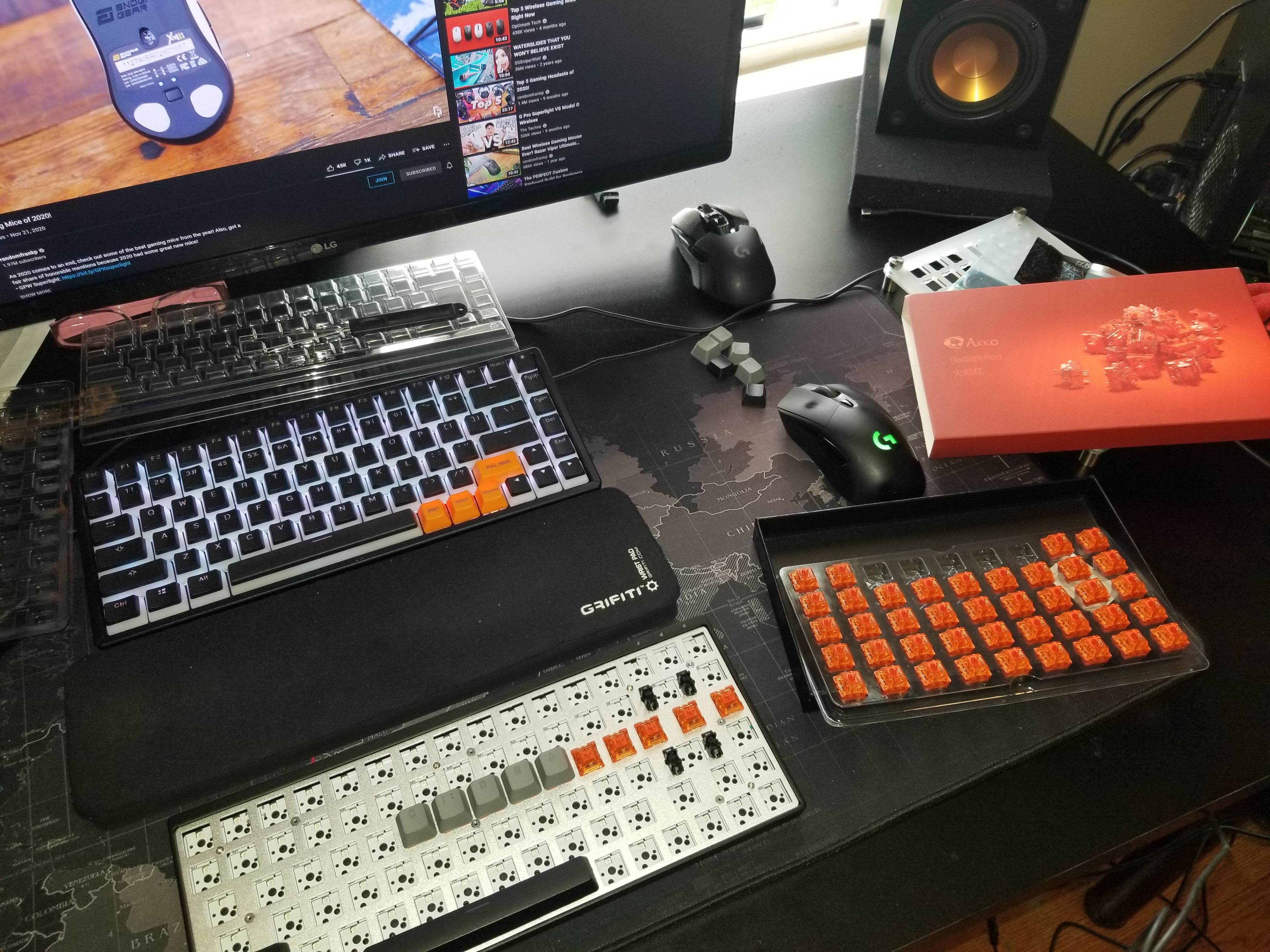 First custom keyboard | Scrolller