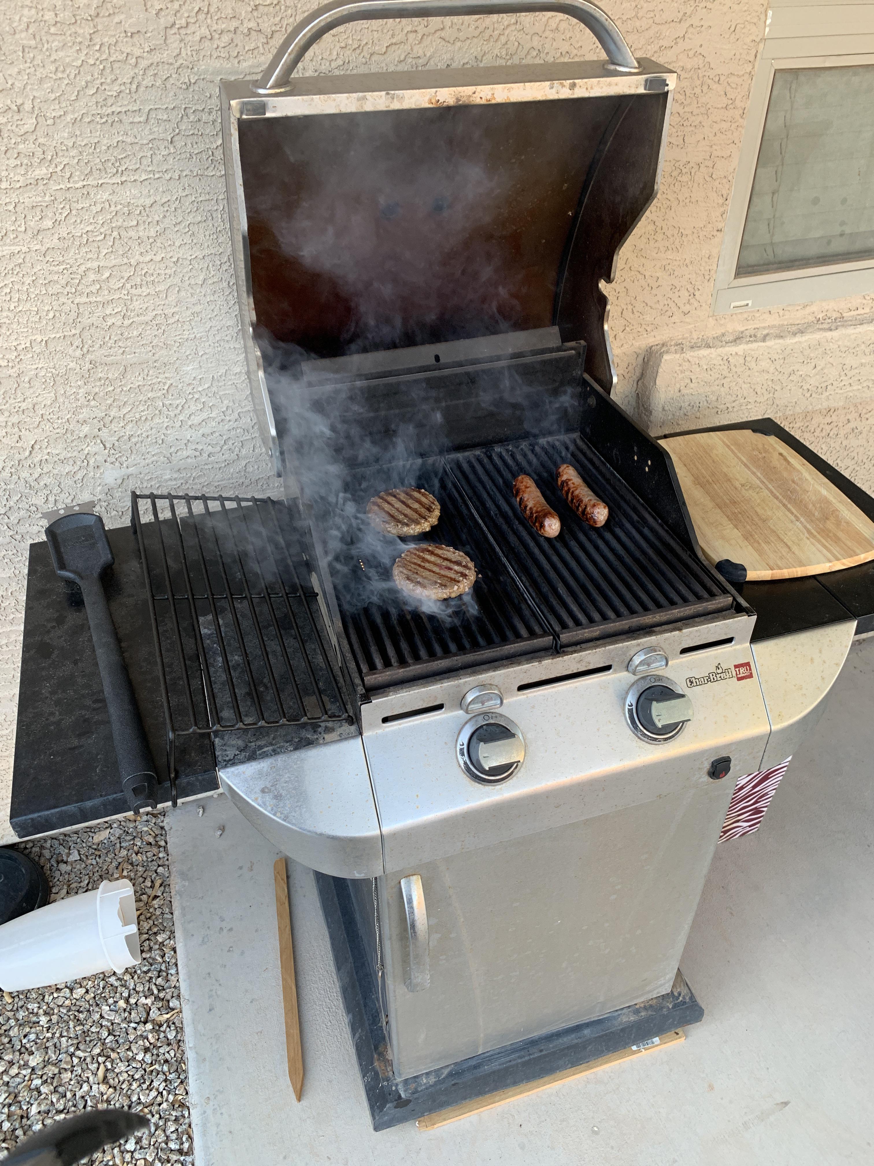 First grill ever! Was free but it works really well! | Scrolller