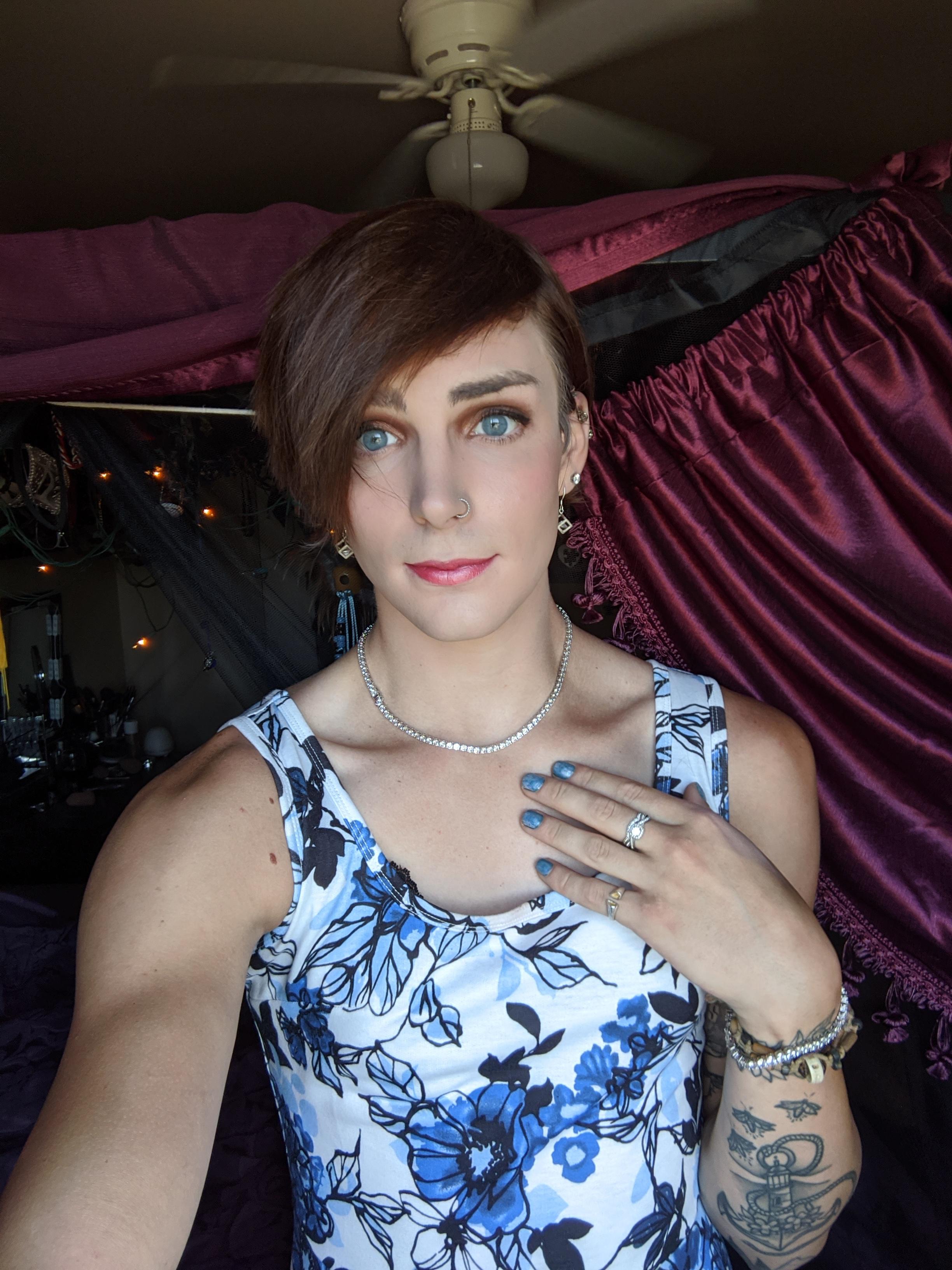 First impression of a trans girl? | Scrolller