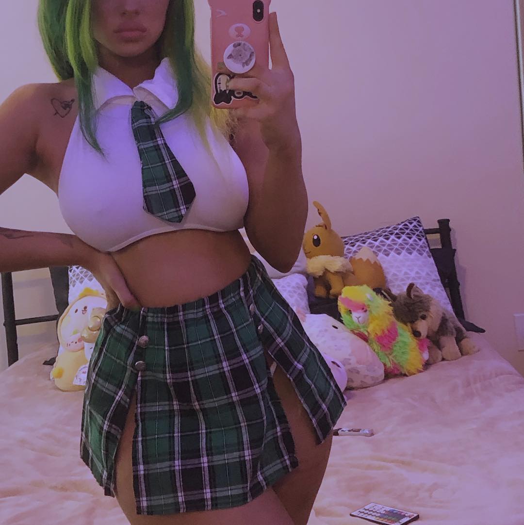 You guys like my schoolgirl outfit? | Scrolller