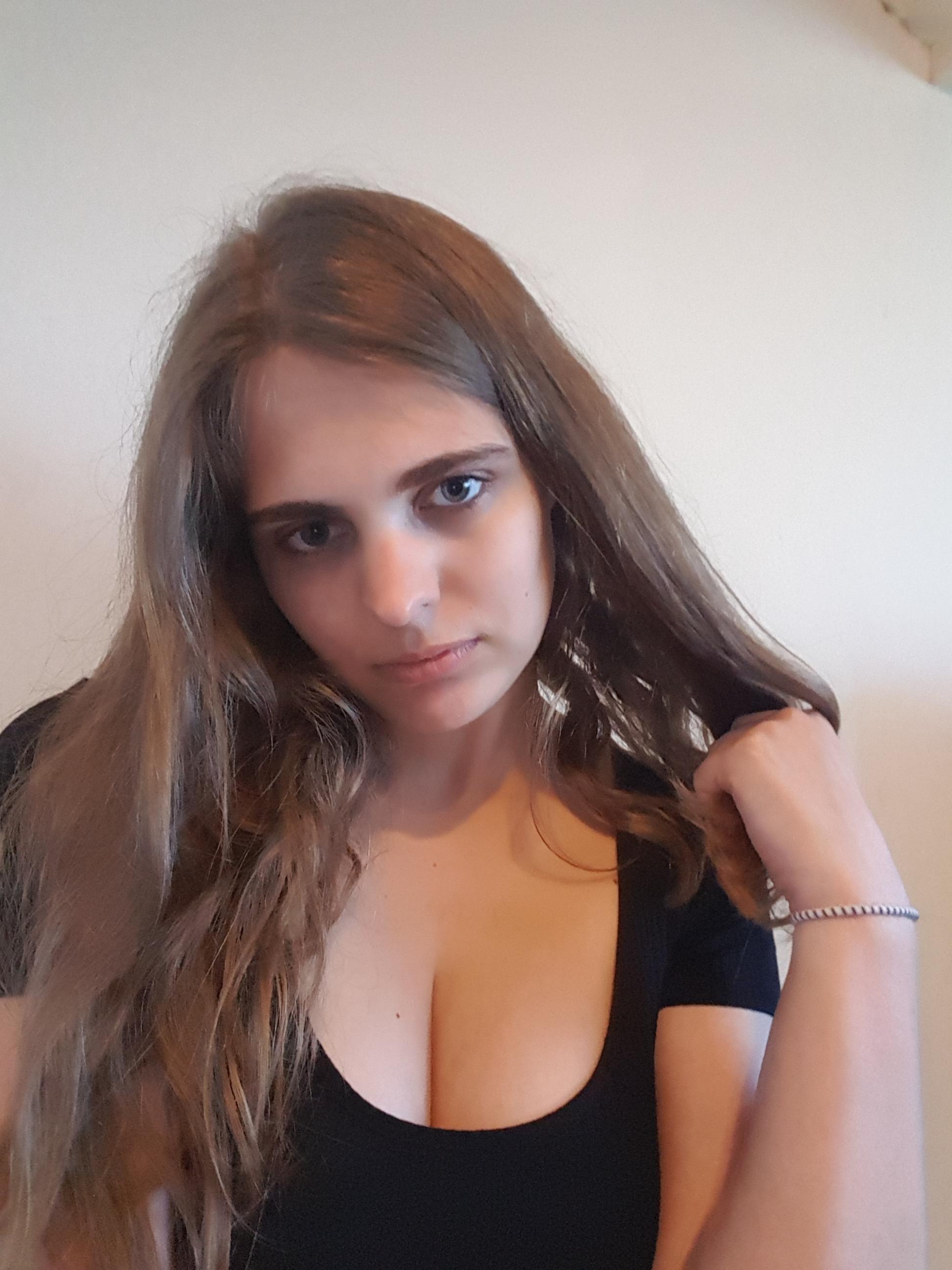 First post with new account [25F] | Scrolller