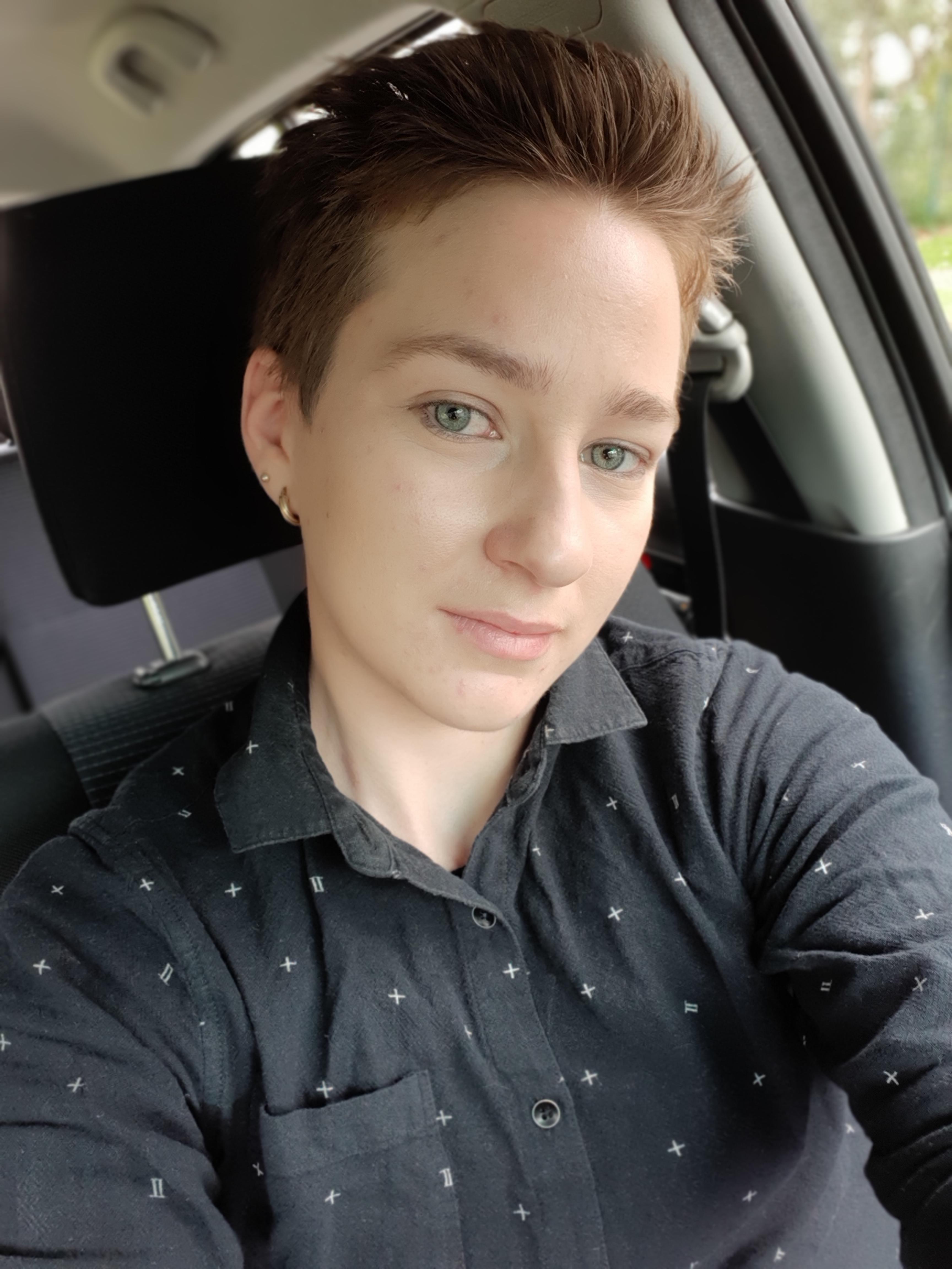 First selfie I've ever liked | Scrolller