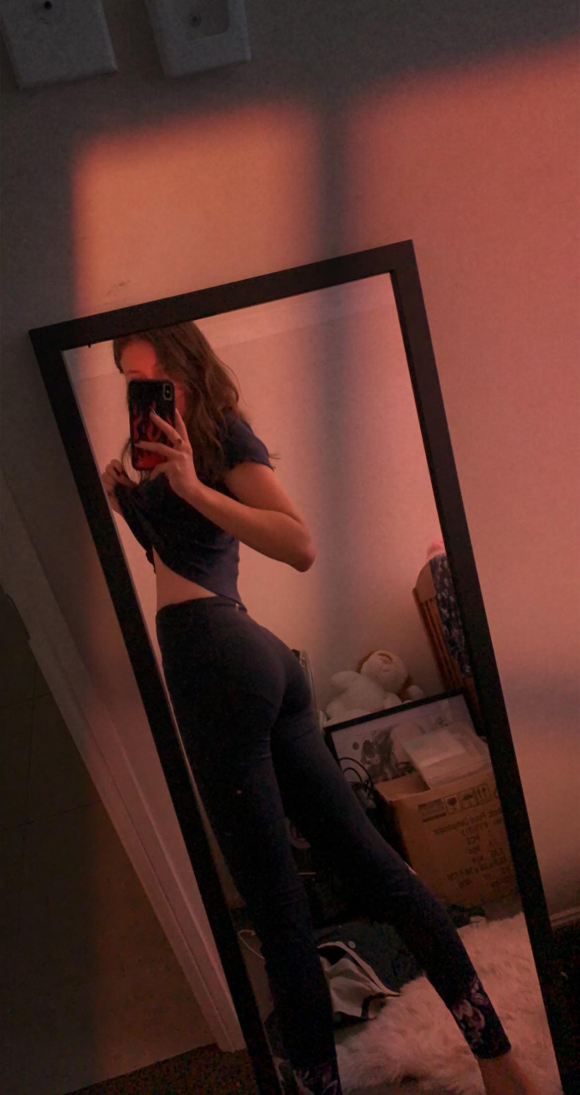 First time posting here (18)🥰 | Scrolller