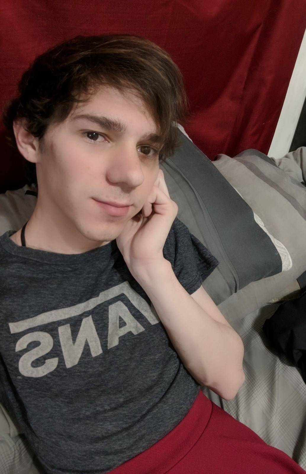 First time posting here. Hi everyone! | Scrolller