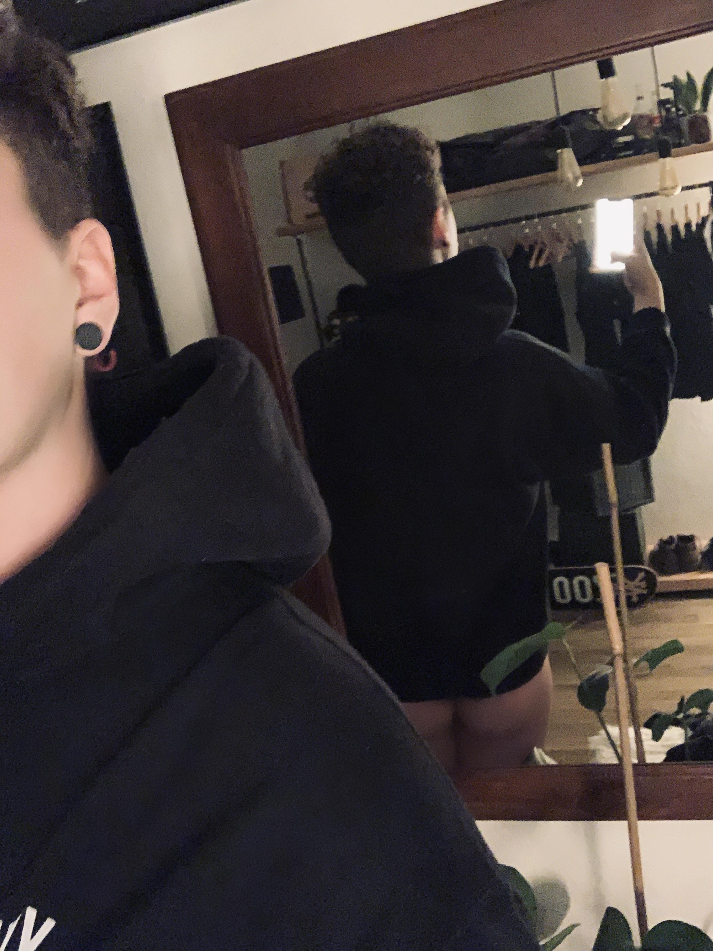 First time showing my backside. Not confident that someone will like it. | Scrolller