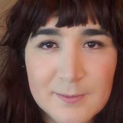 First time trying makeup | Scrolller