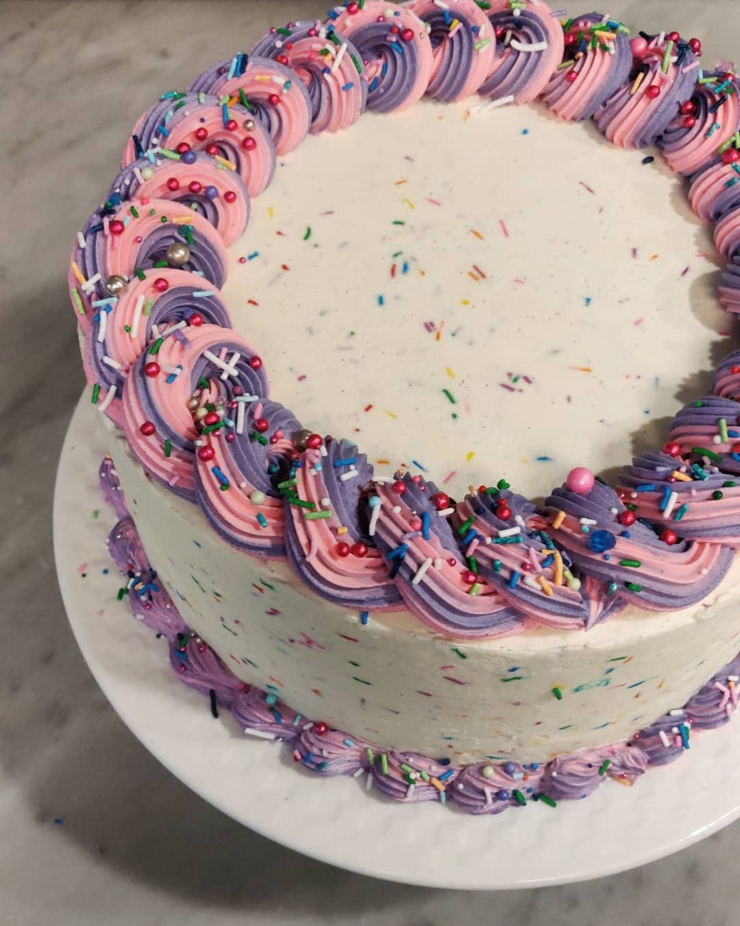 First time trying sprinkles in the buttercream! | Scrolller
